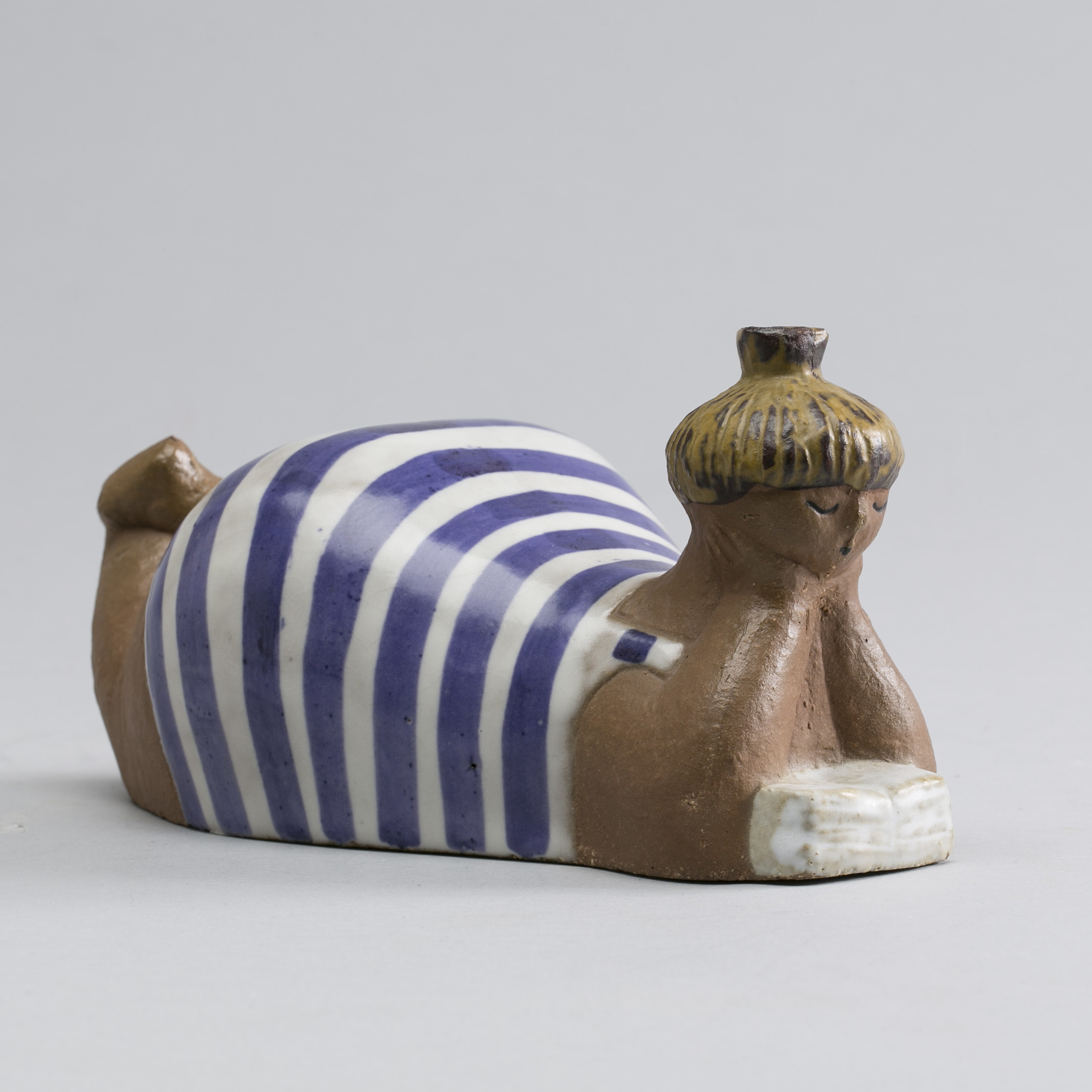 LISA LARSON, a stoneware figurine, 1950's. - Bukowskis