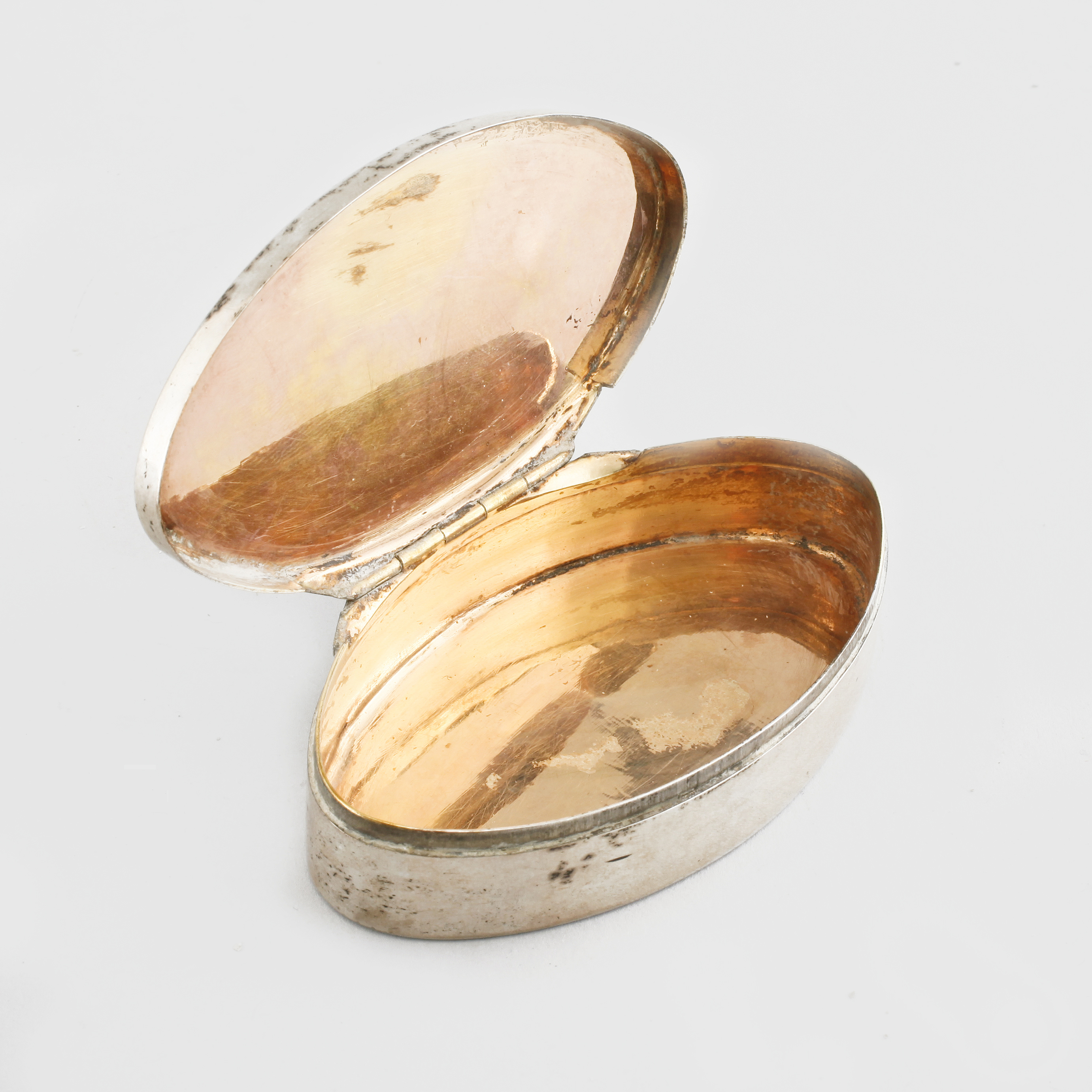 SNUSDOSA, silver, Georg Henrik Åkerberg, Växjö, 1811. Vikt 76 gram ...