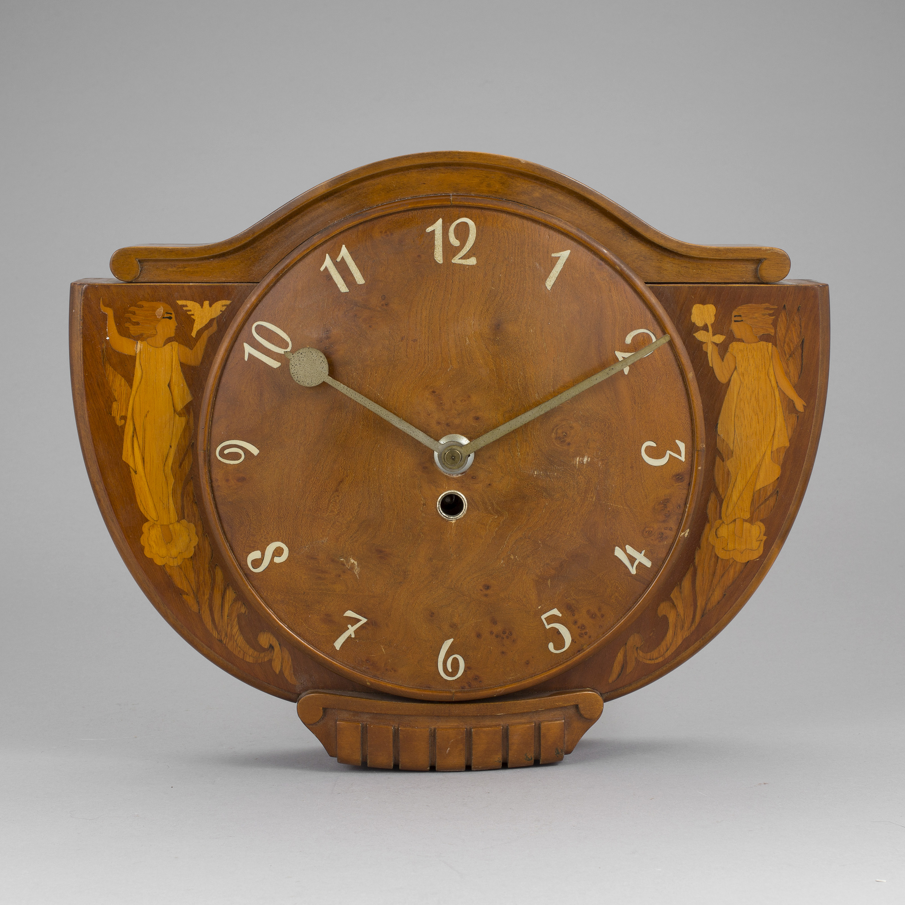 A 1930´s or 1940´s wall clock, probably by Mjölby intarsia. - Bukowskis