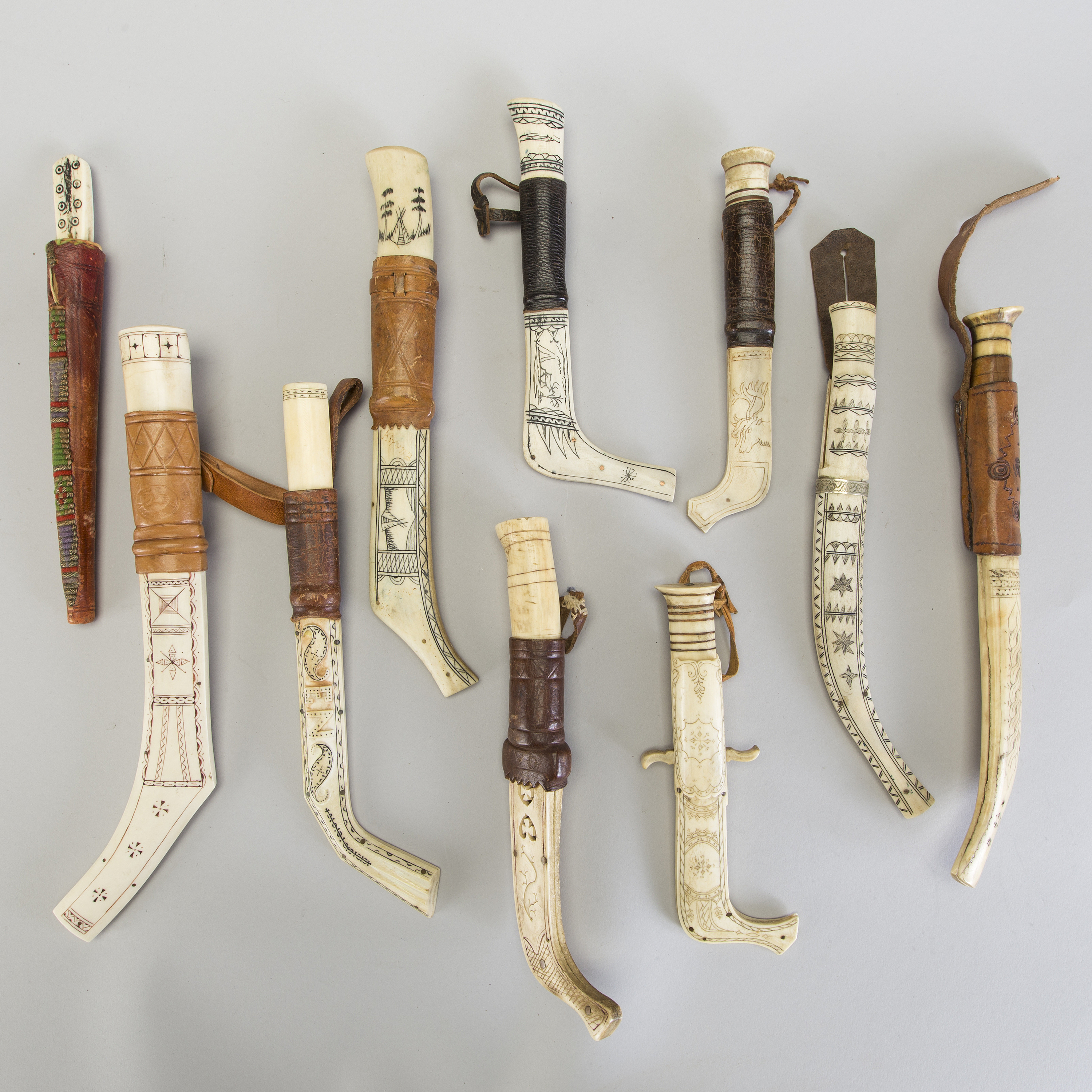 A lot of nine 20th century sami knives. - Bukowskis