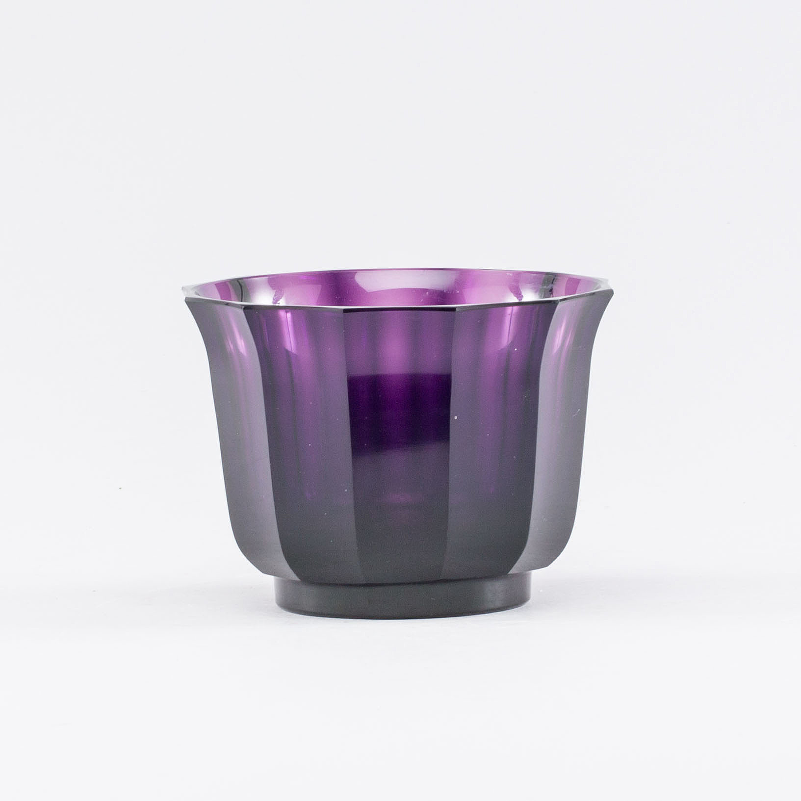 A JOSEF HOFFMAN GLASS BOWL, Wiener Werkstätte Moser Karlsbad. - Bukowskis