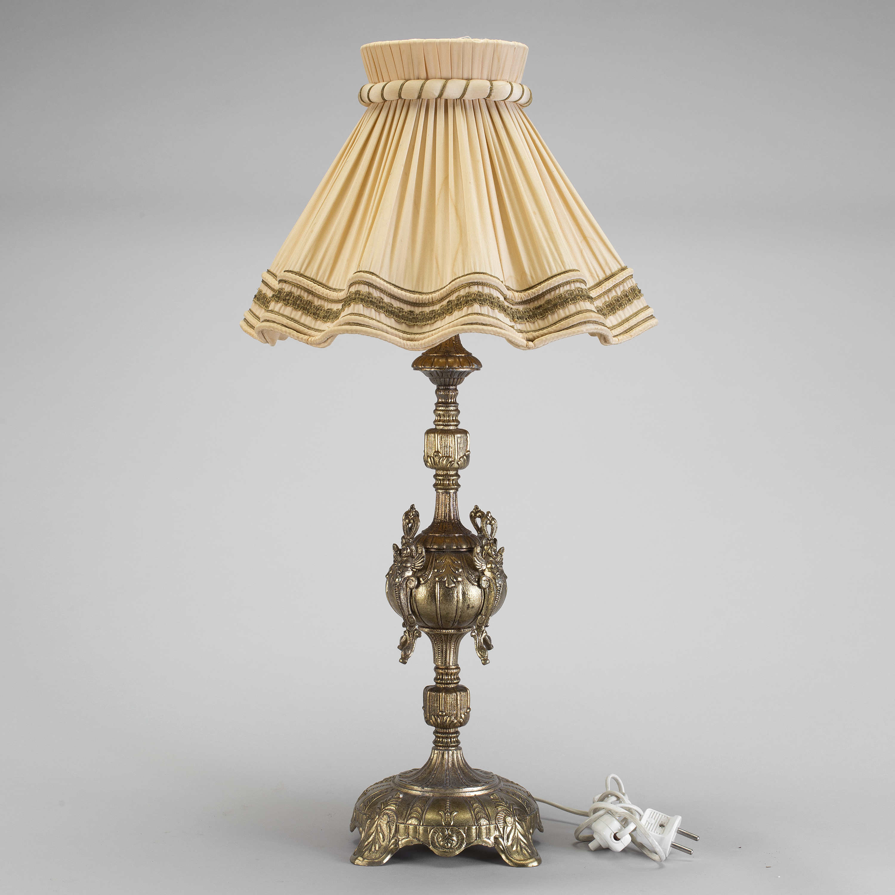 TABLE LAMP, Garali Impex AB, Alingsås, 1900 the second half. - Bukowskis