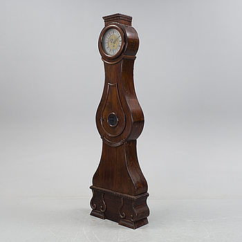 A rokoko floor clock, first half of 18th century. - Bukowskis