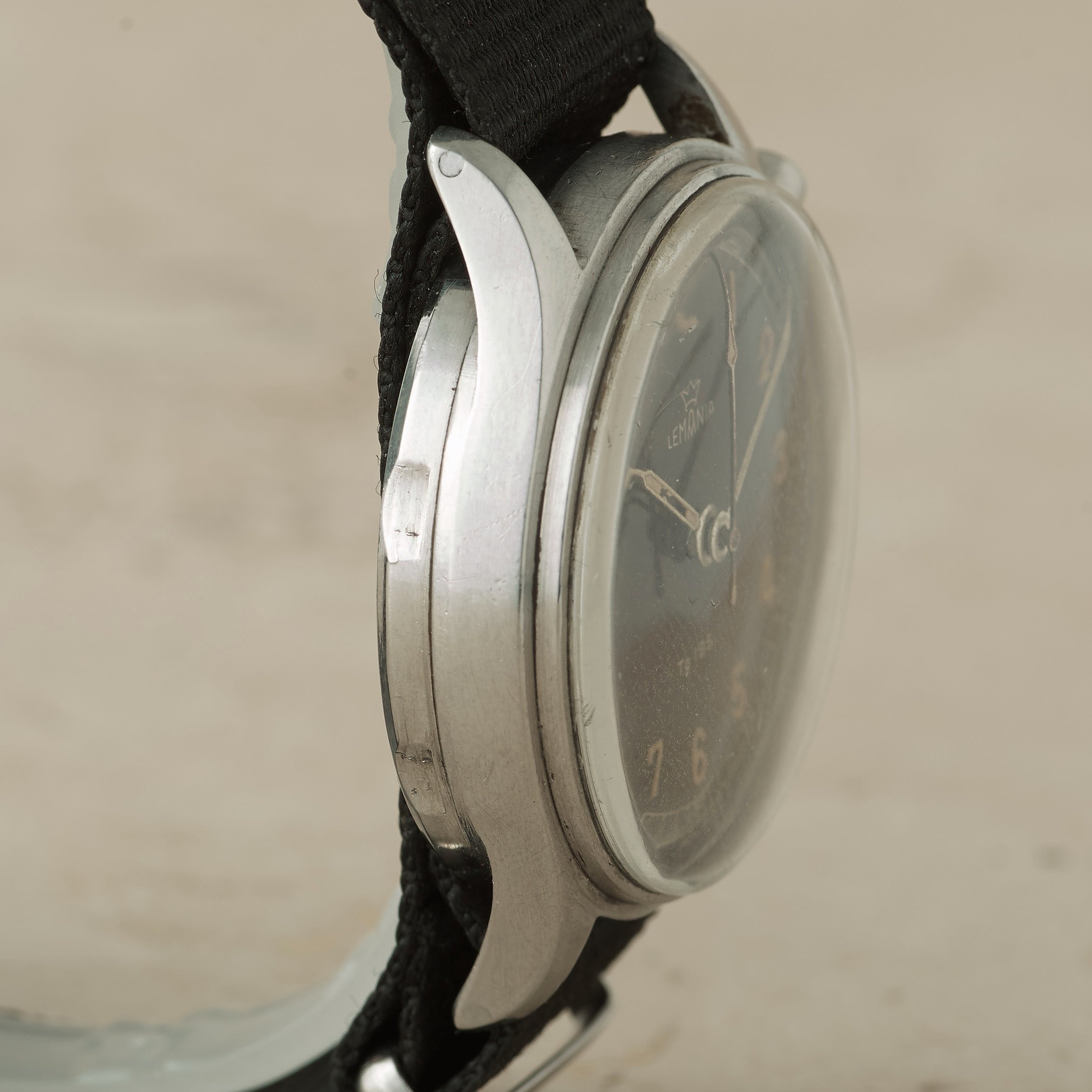 LEMANIA, Tg 195, "Tre Kronor", "Tropical", wristwatch, 40 mm, - Bukowskis