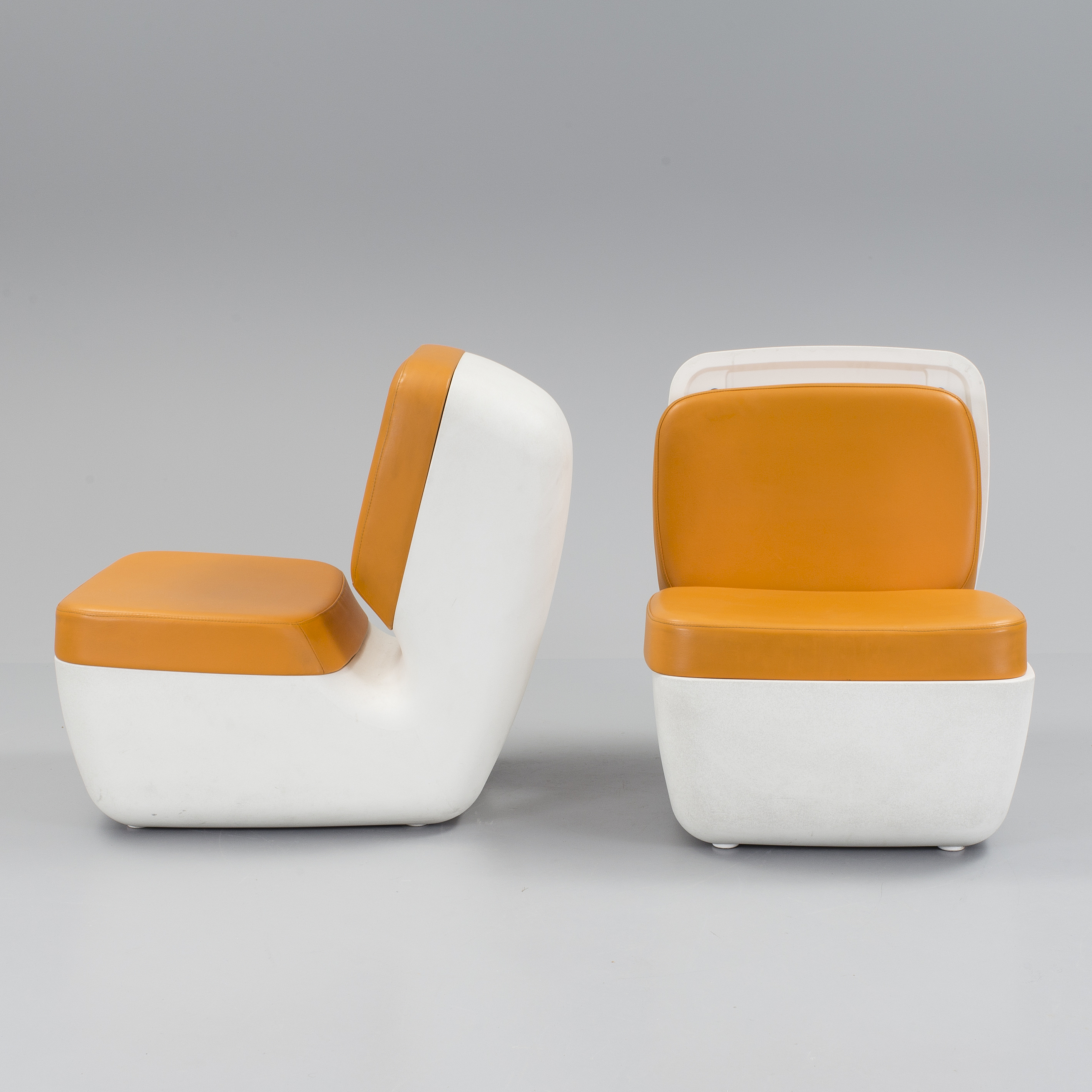 A pair of "Nimrod" easy chairs by Marc Newson for Magis Italy. - Bukowskis