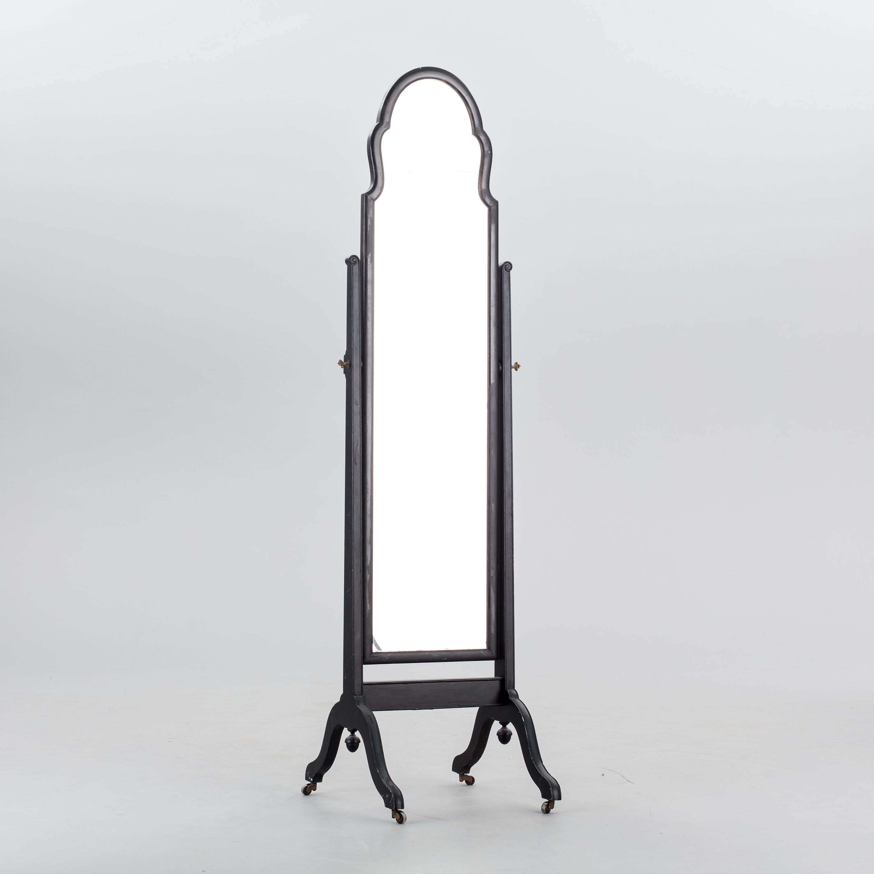 GOLVSPEGEL, 1900-talets första hälft. - Bukowskis