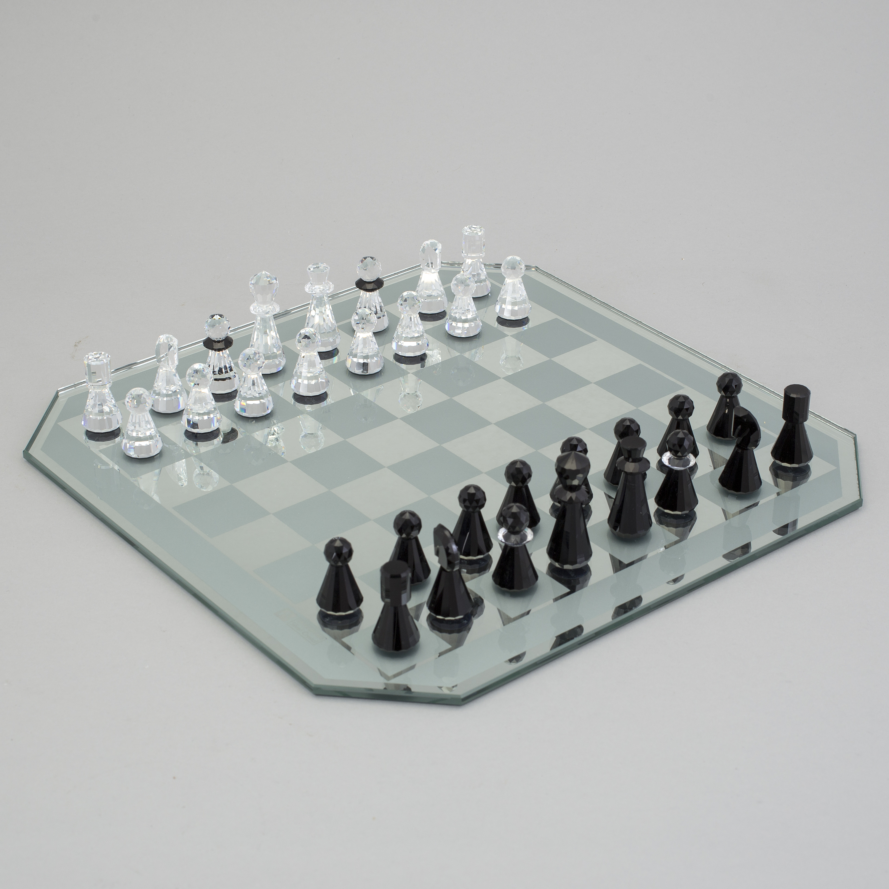 SCHACKSPEL, Swarovski. - Bukowskis