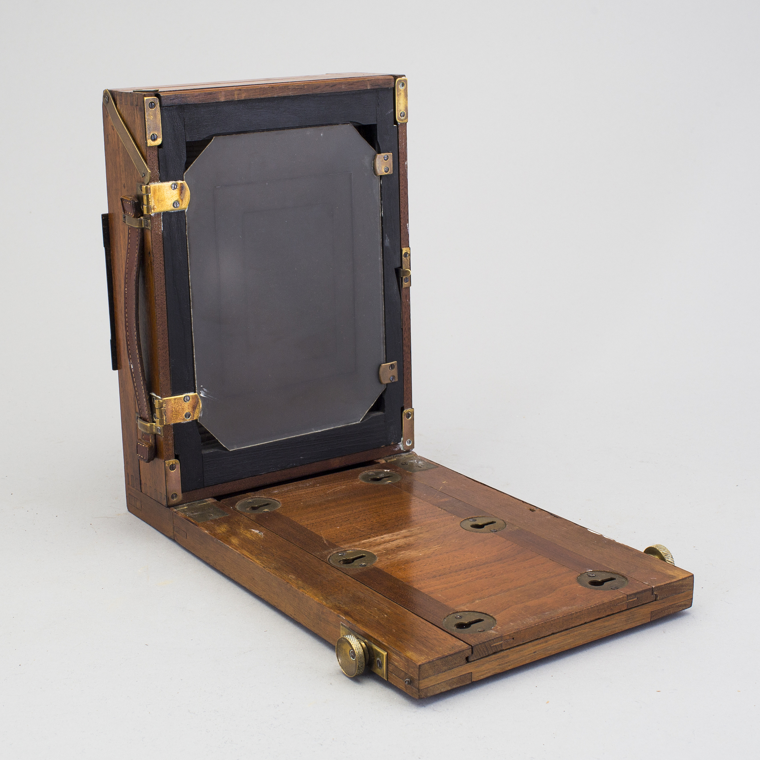 An early 20th century field camera. - Bukowskis