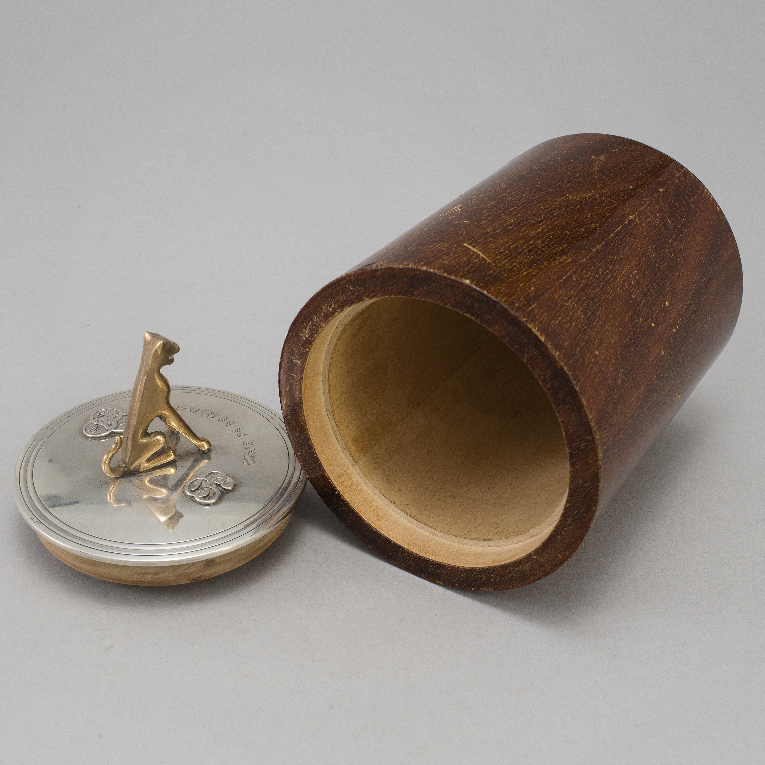 TOBAKSBURK, trä/silver, J Tostrup, Oslo, 1900-talets första hälft ...