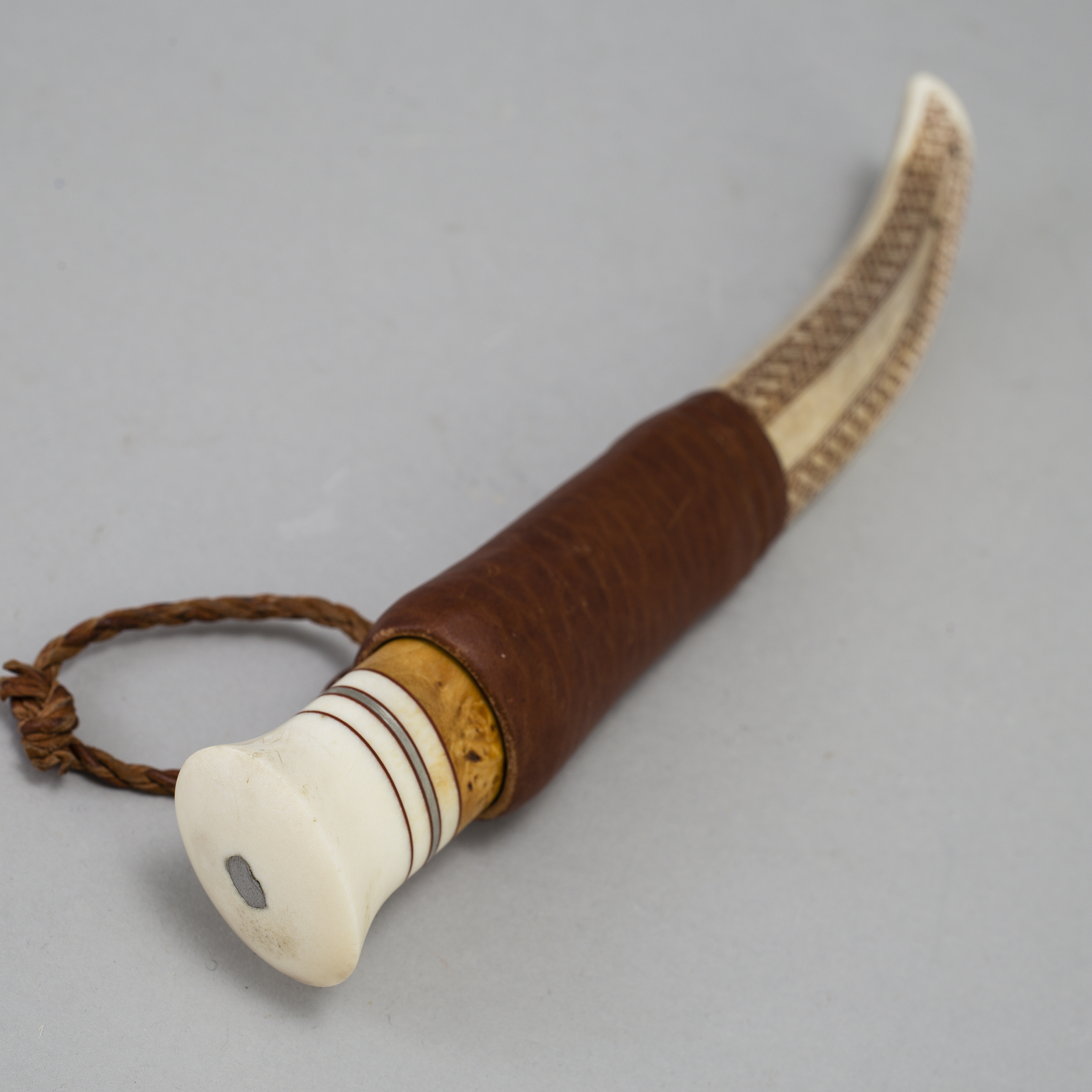 A traditional sami knife. Signed TM. - Bukowskis