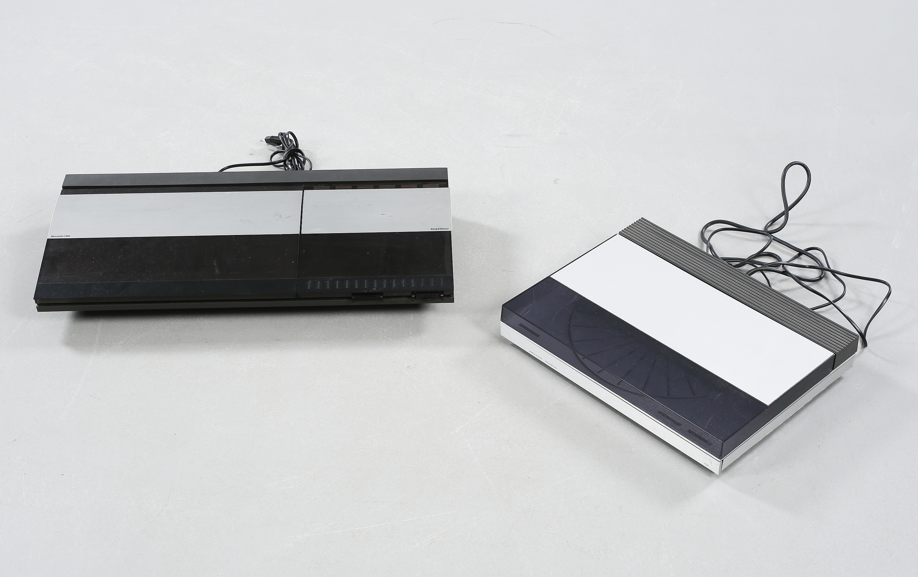 BANG & OLUFSEN, Beocenter 2100 samt Beogram 5500, 1900-talets fjärde ...