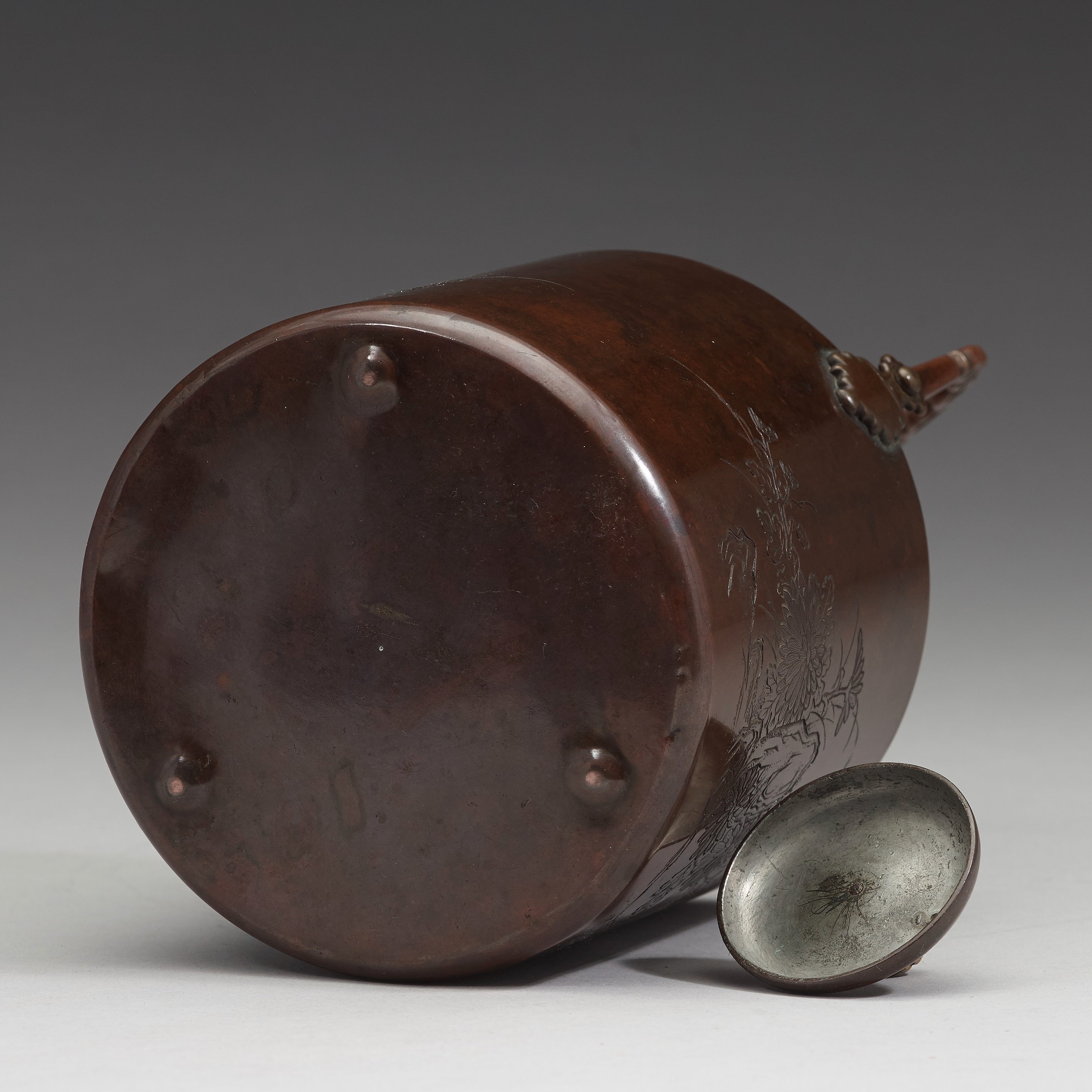 A Japanese copper alloy tea pot with cover, late Edo period (1603-1868 ...