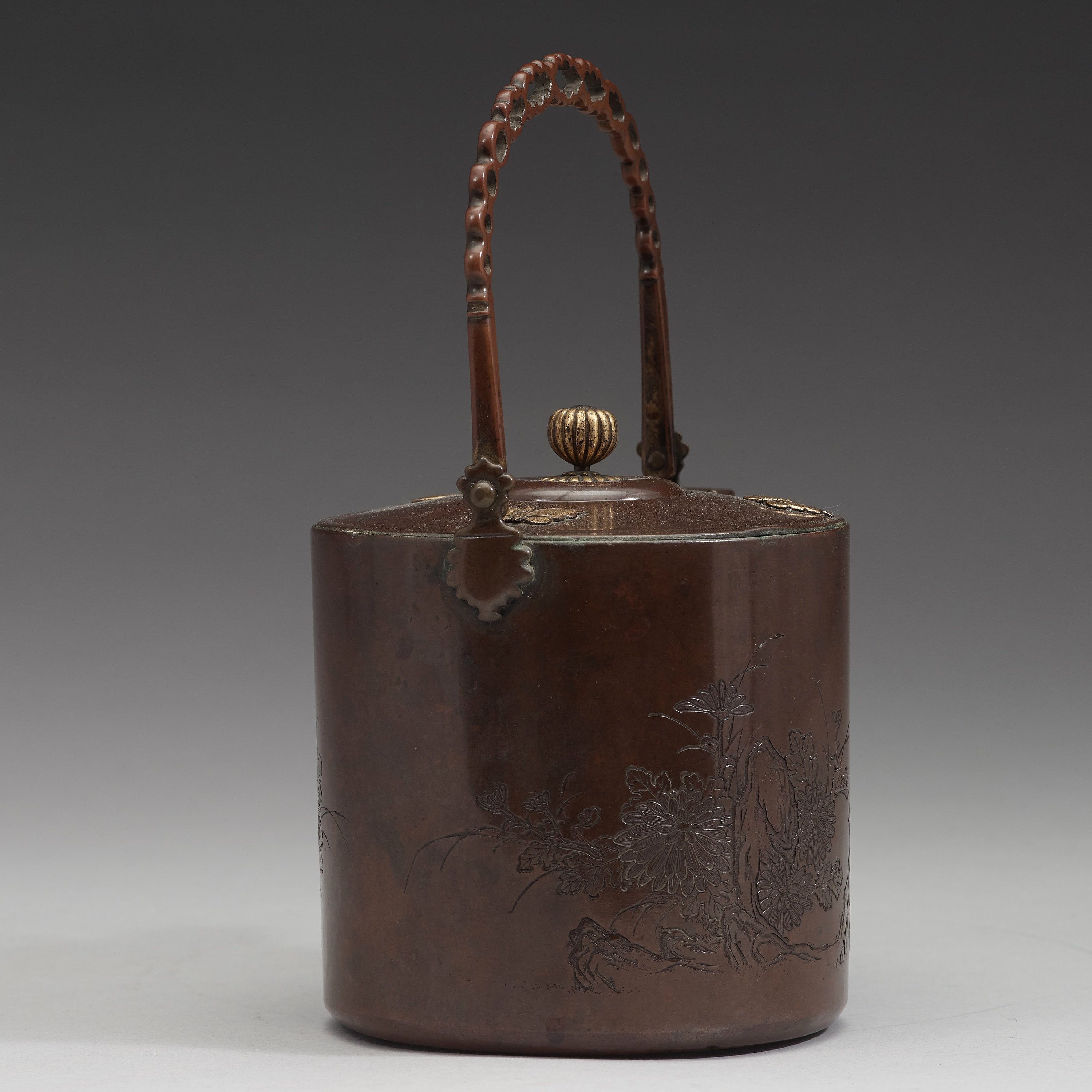 A Japanese copper alloy tea pot with cover, late Edo period (1603-1868 ...
