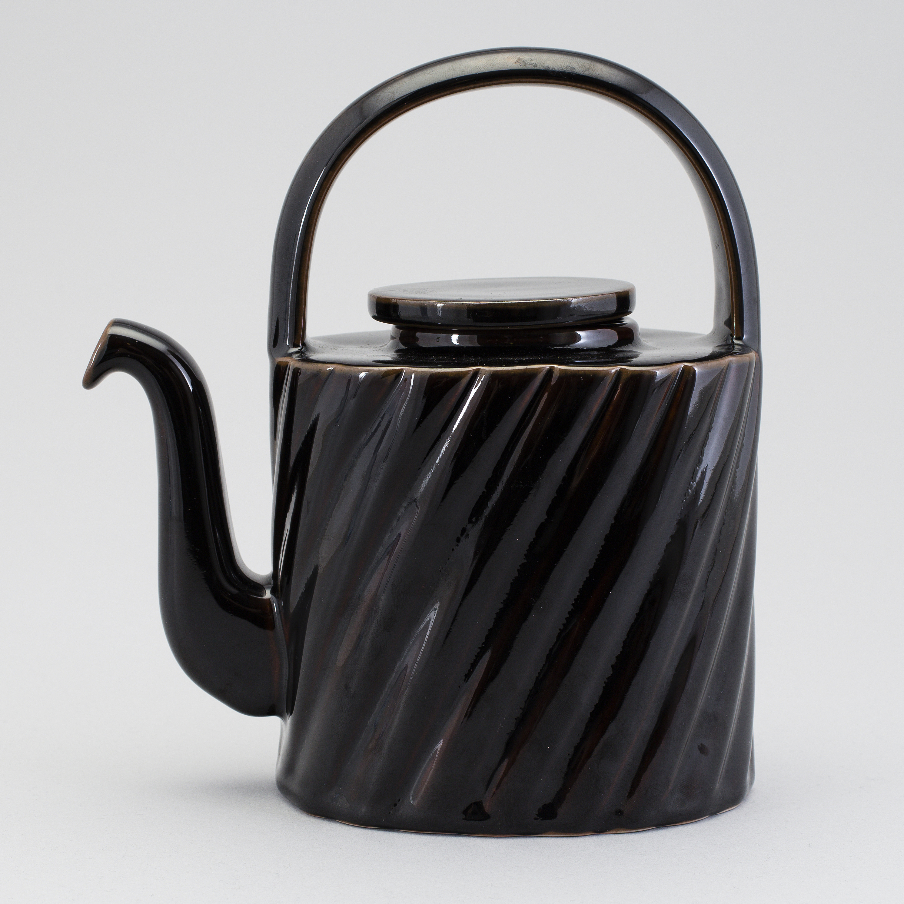 SIGNE PERSSON-MELIN, a stoneware tea pot, Höganäs, 1980s. - Bukowskis