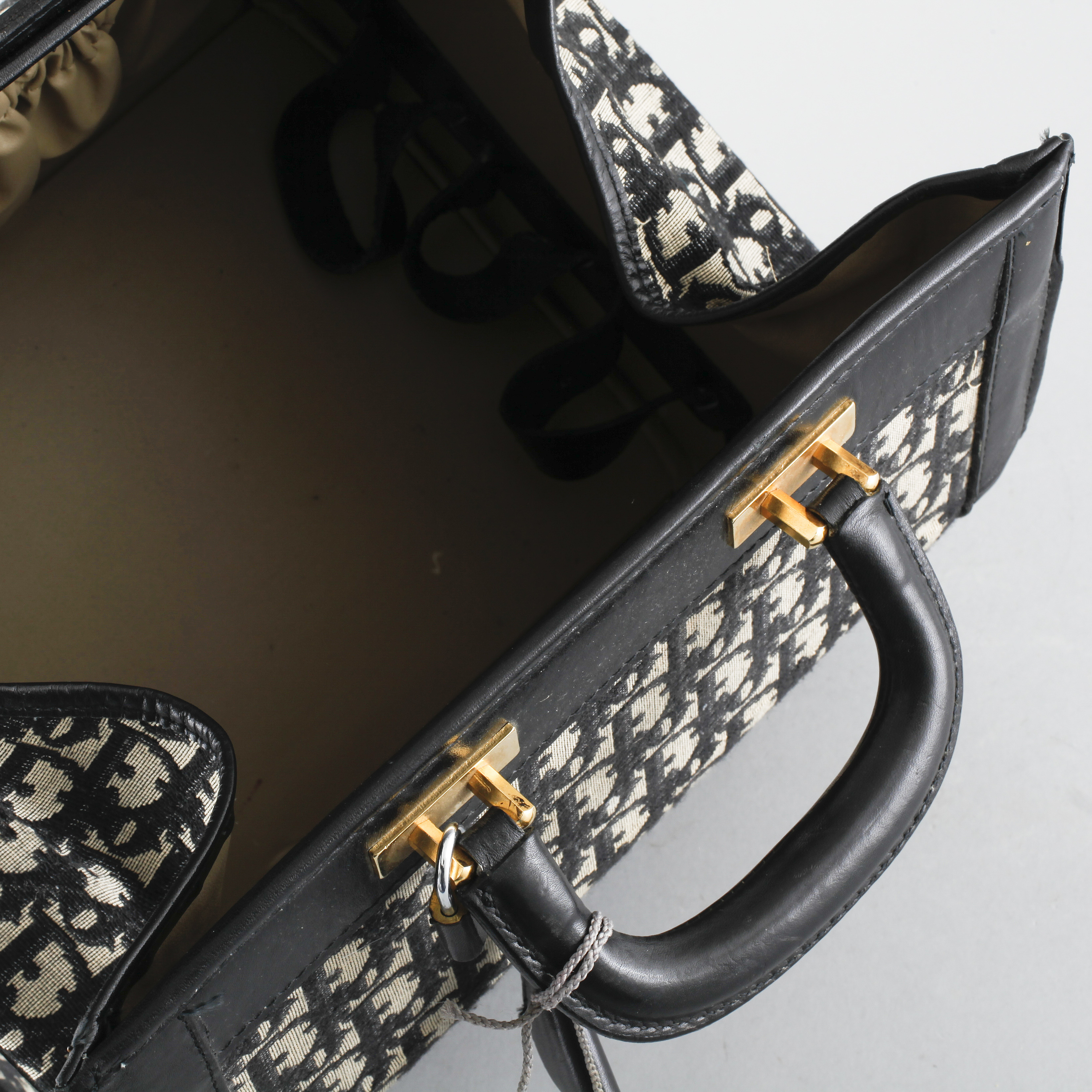 CHRISTIAN DIOR, beauty box. - Bukowskis