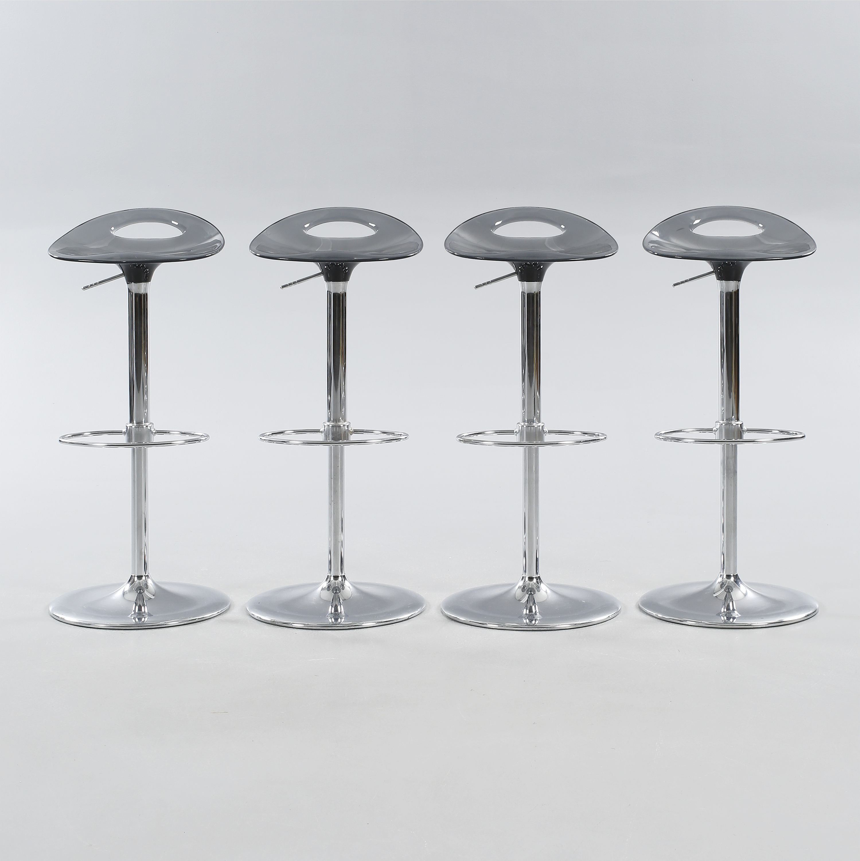 Four bar stools from Softline Allkit in Italy, around the year 2000. - Bukowskis