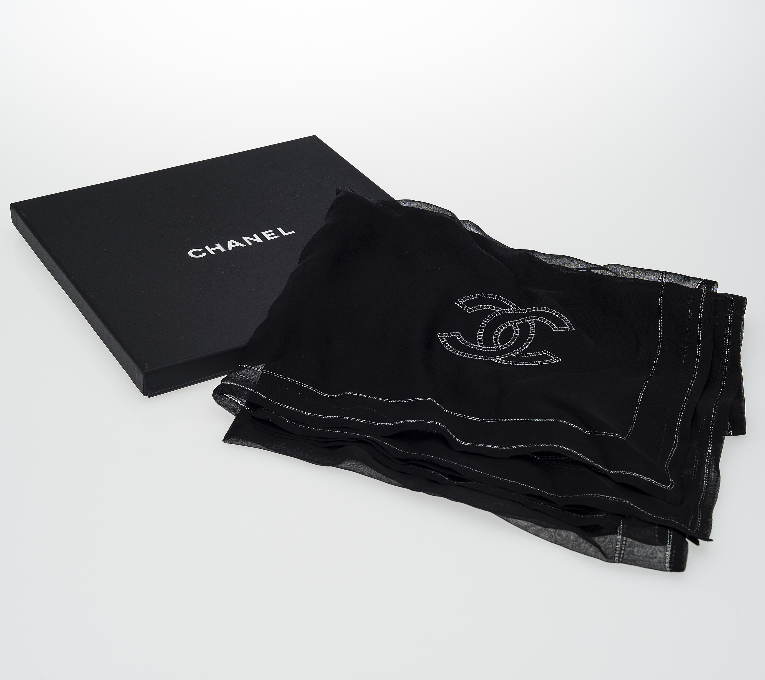 CHANEL SILK CHIFFON SHAWL. - Bukowskis