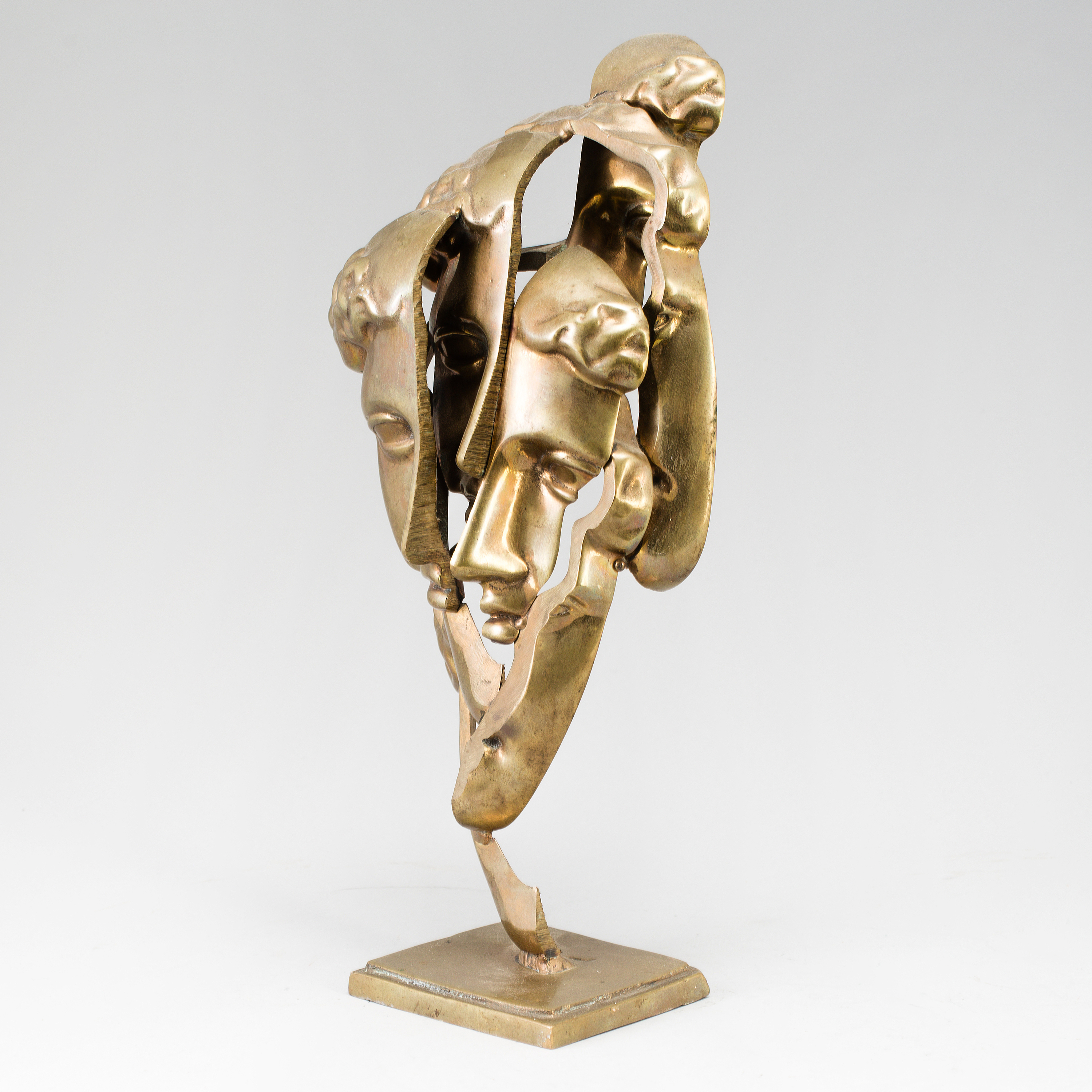 FERNANDEZ ARMAN, FERNANDEZ ARMAN, sculpture in bronze, gold patina ...