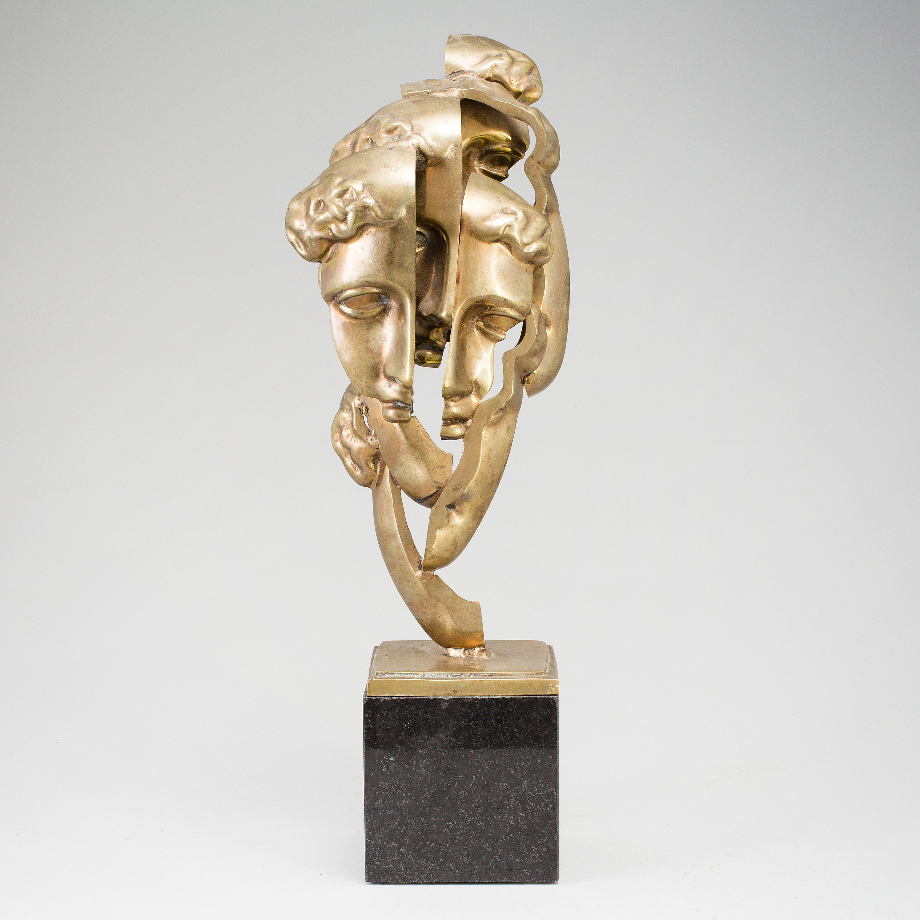 FERNANDEZ ARMAN, FERNANDEZ ARMAN, sculpture in bronze, gold patina ...