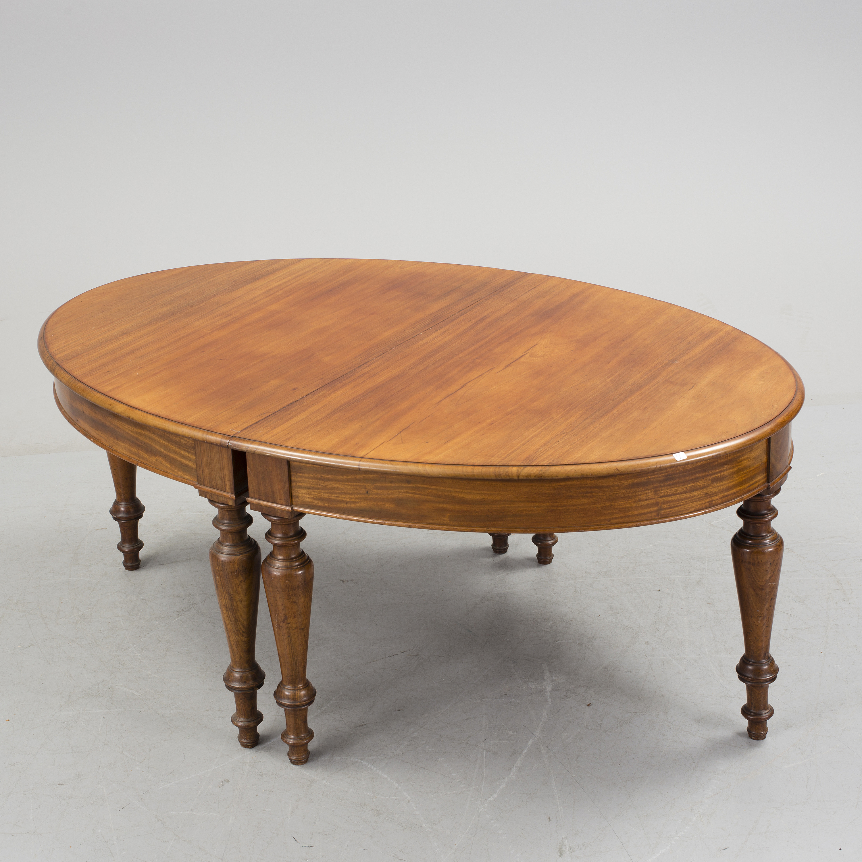 A 19th century table. - Bukowskis