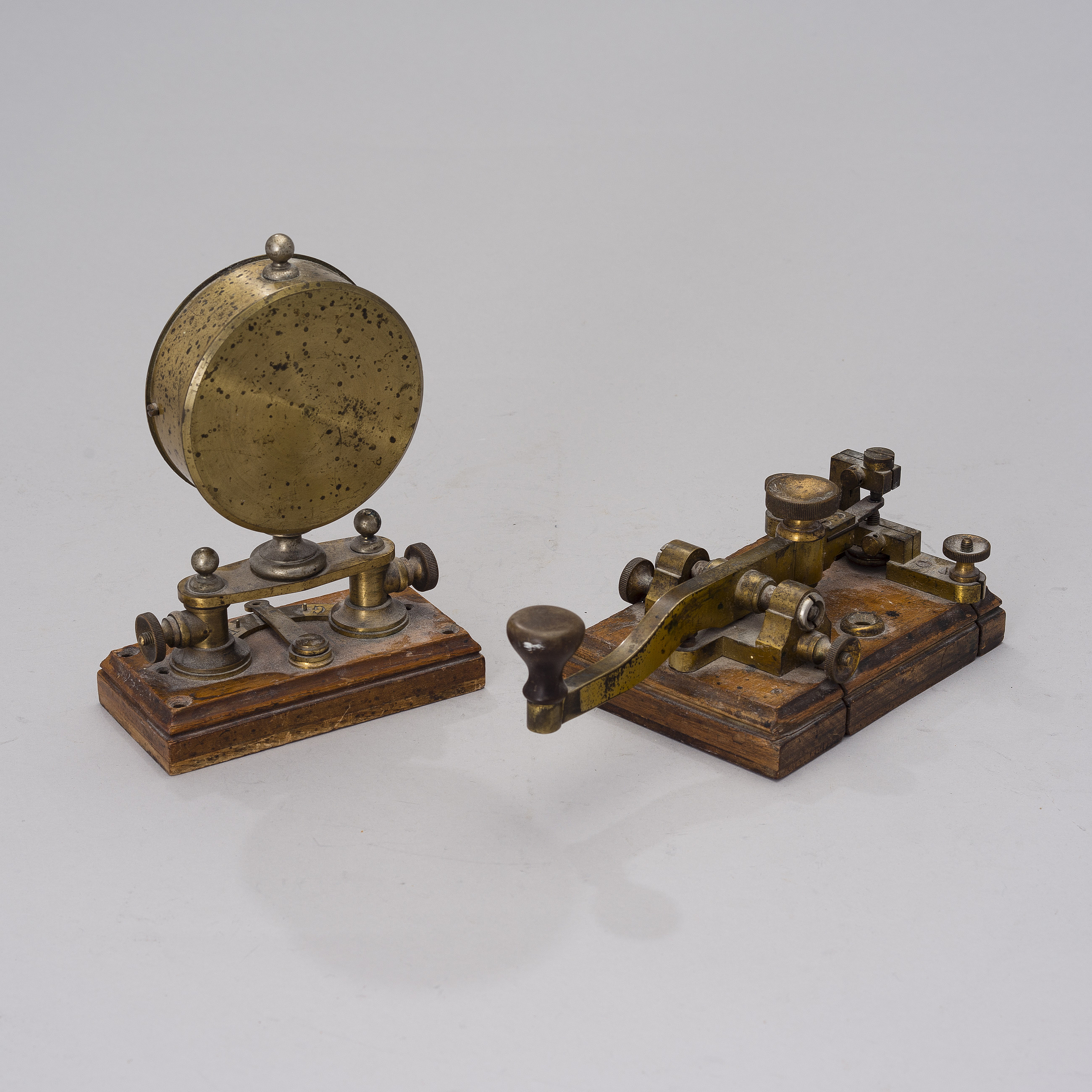 TELEGRAPH INSTRUMENTS, 3 pcs, Sweden, turn of the 20th century. - Bukowskis