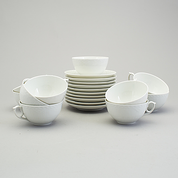 10 Royal Copenhagen tea cups with saucers, 20th Century. - Bukowskis