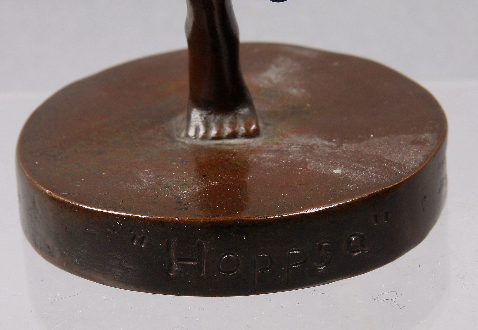 SKULPTUR, brons, Dana Bilde. Sign. - Bukowskis