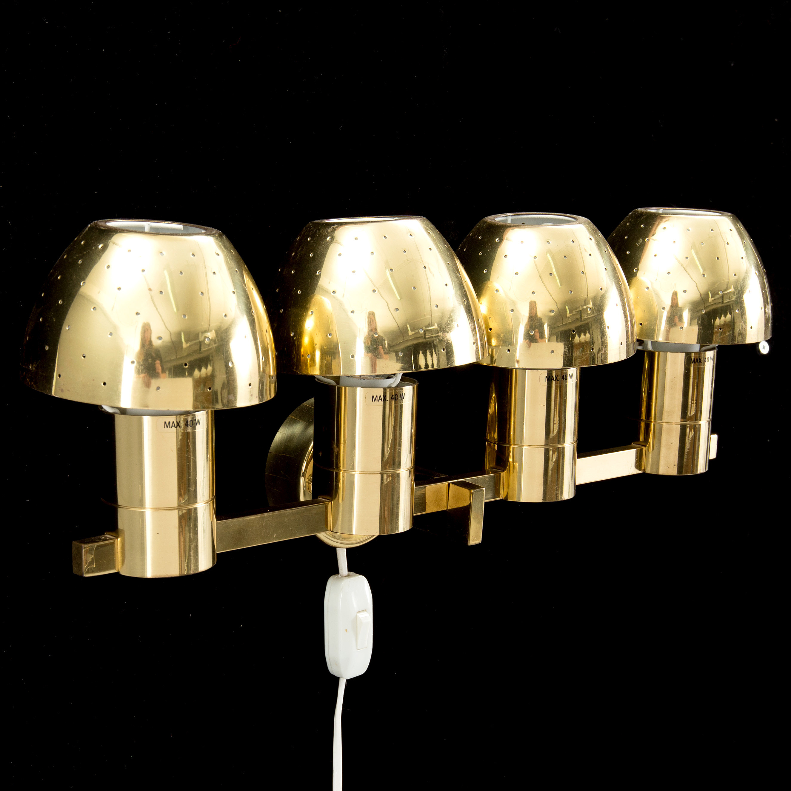 HANS-AGNE JAKOBSSON, vägglampa, mässing, 1900-talets andra hälft ...