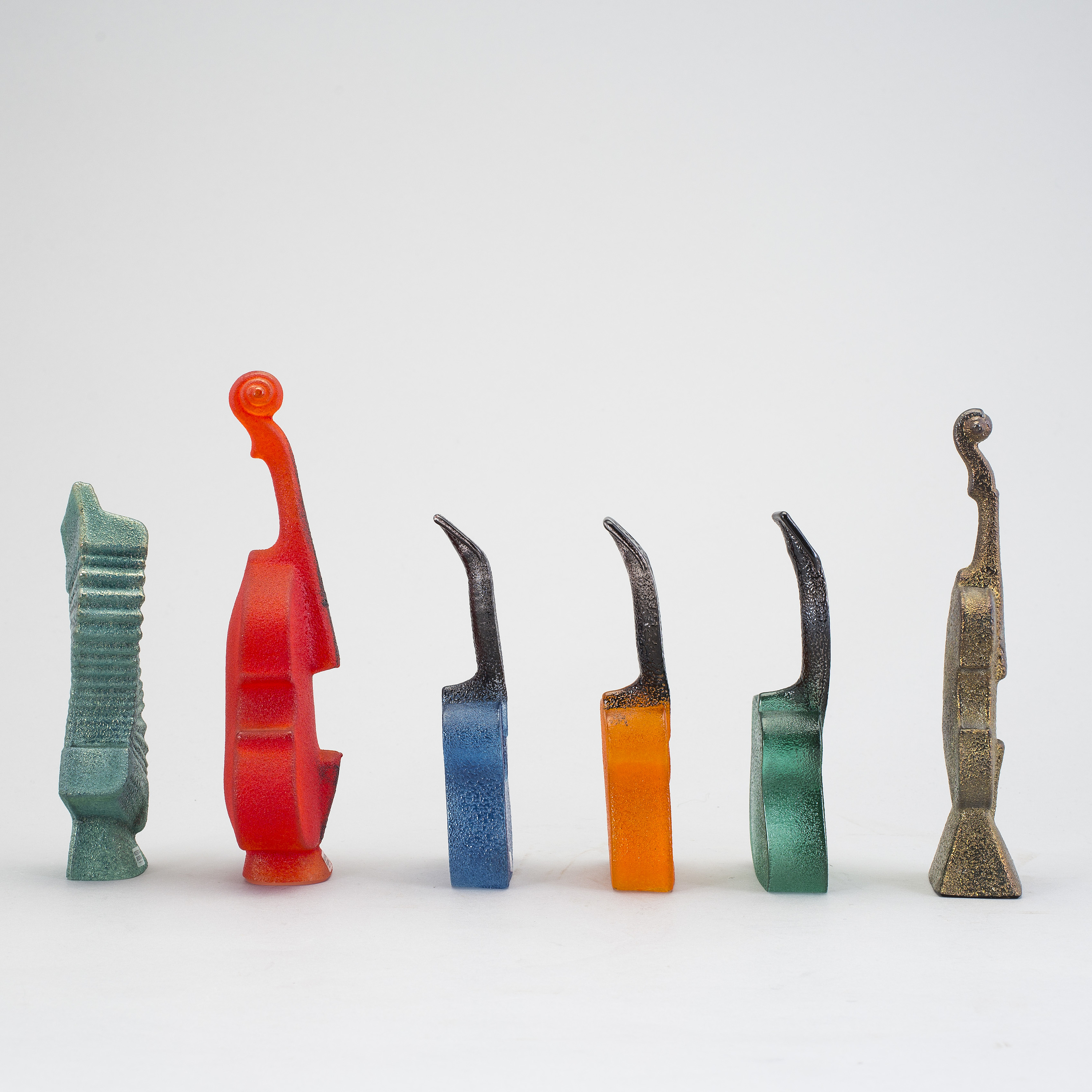 KJELL ENGMAN, 6 glass sculptures "The Band", Kosta Boda. - Bukowskis