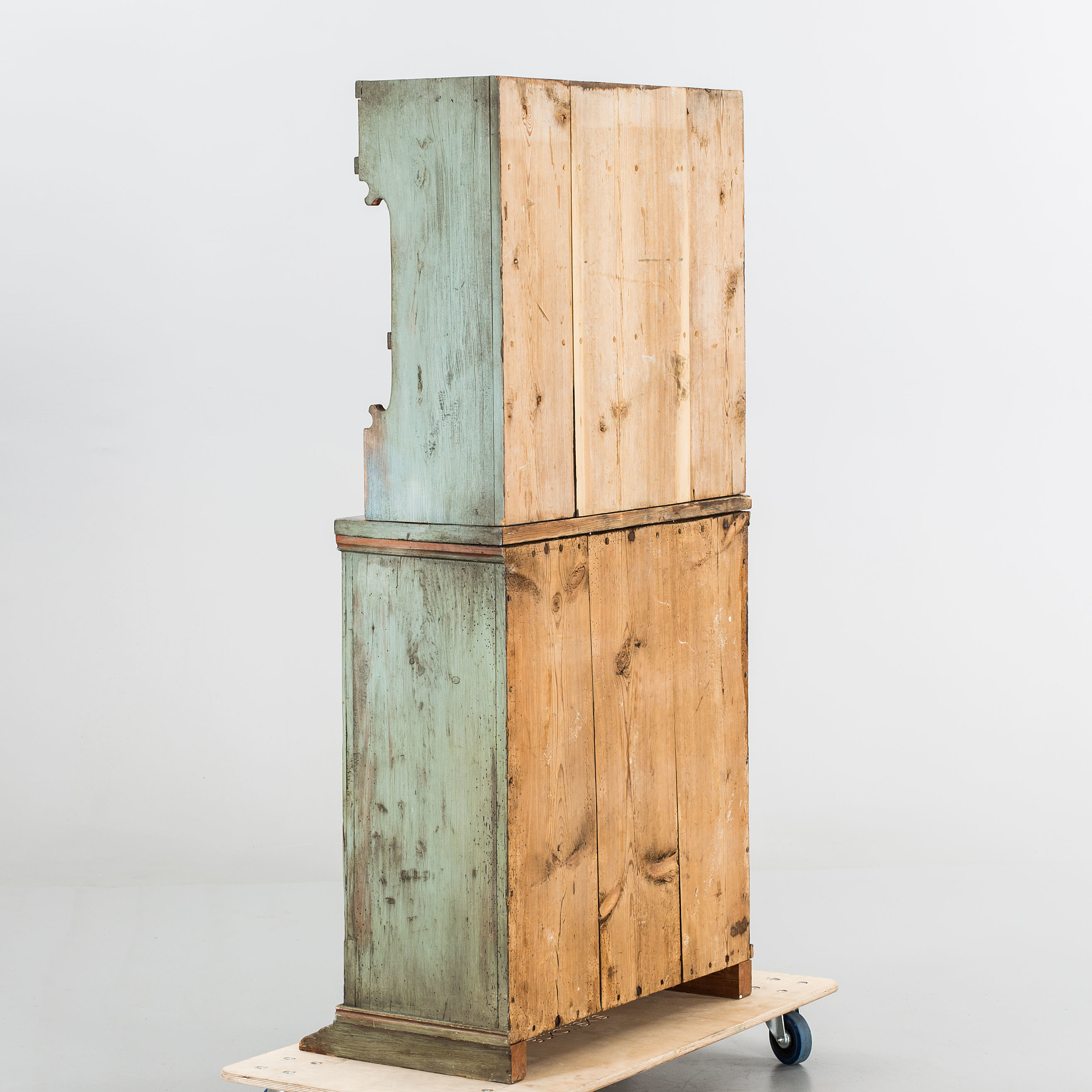 SKÅP, allmoge, 1800-tal. - Bukowskis
