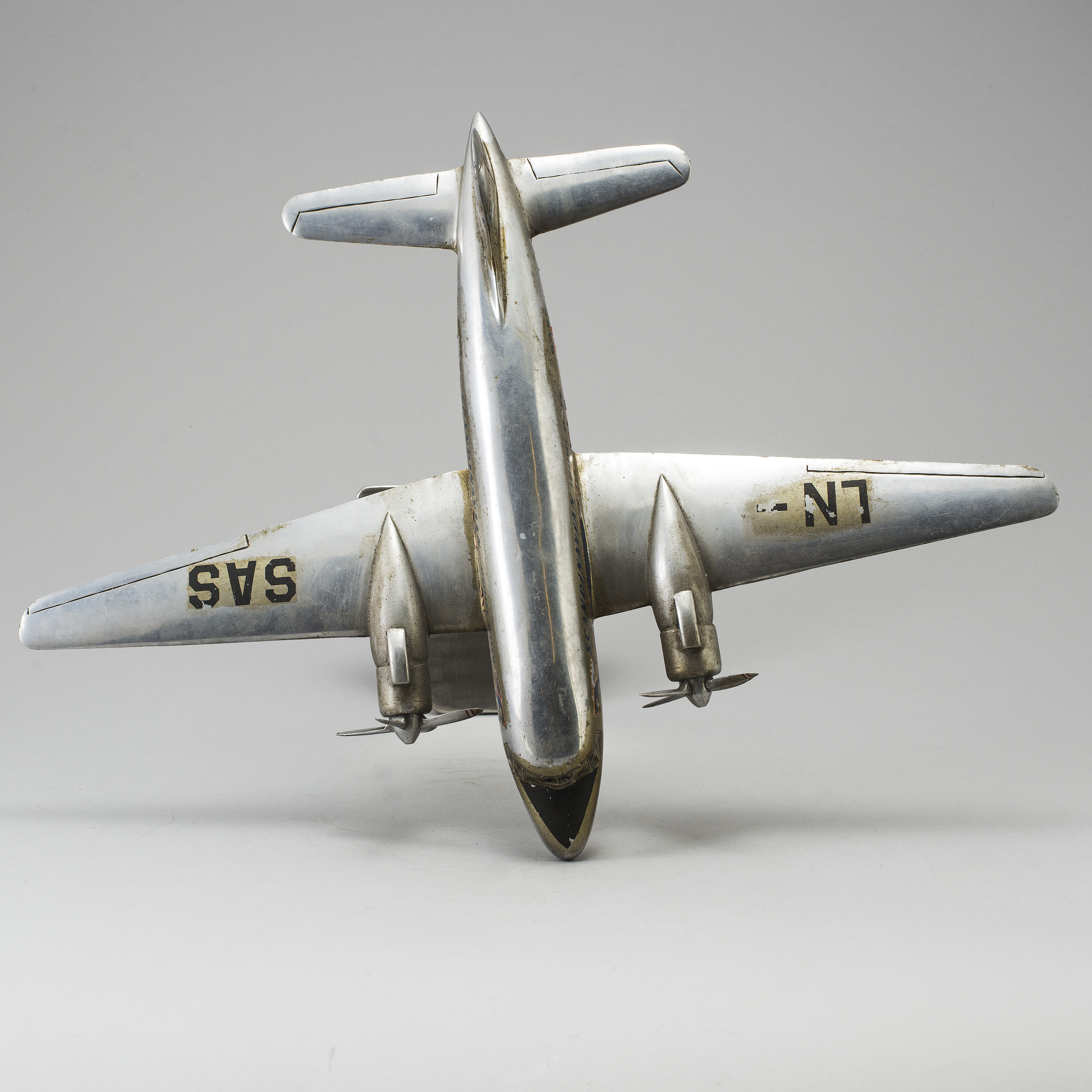 RESEBYRÅMODELL, SAS-flygplan, 1950-tal. - Bukowskis