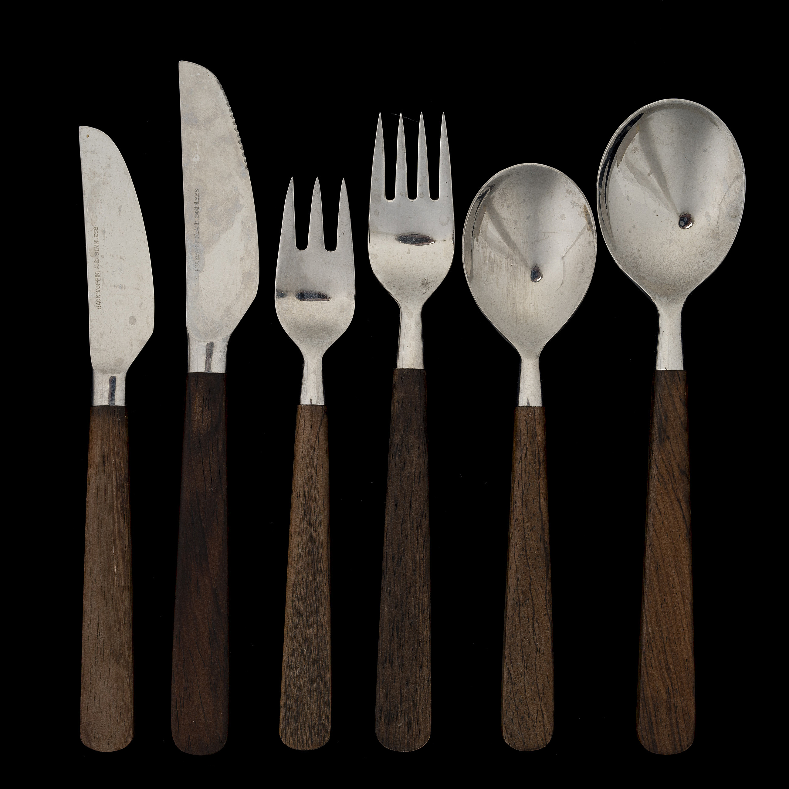 A SET OF FLATWARE. 36 pieces, "Lion de Lux", manufacturer Hackman ...