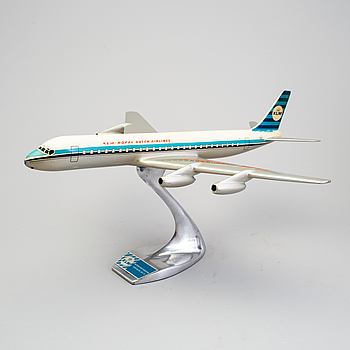 A metal airplane model of a Douglas DC-8, Royal KLM, 1960s. - Bukowskis