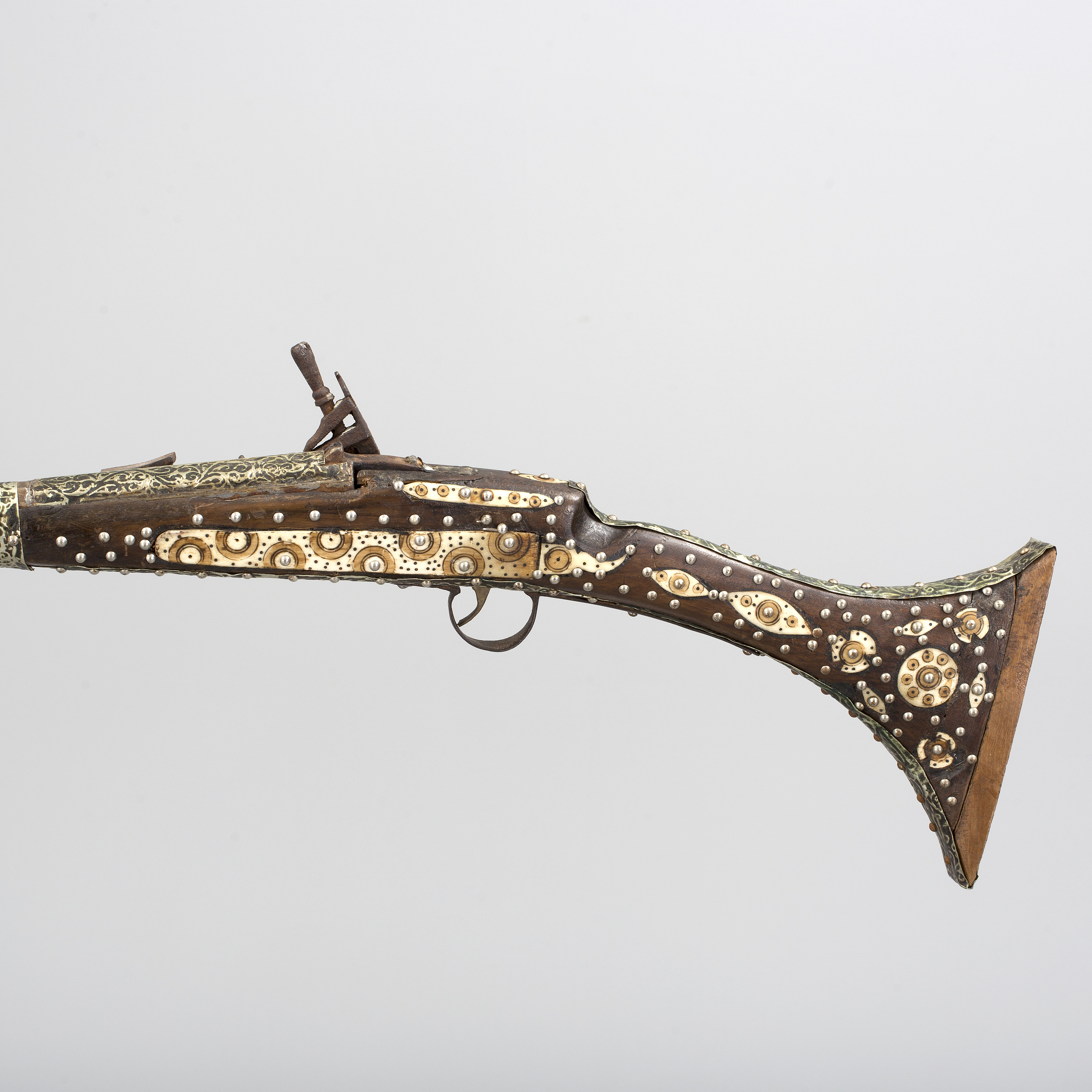 a 19/20th century musket, probably from north africa. - Bukowskis