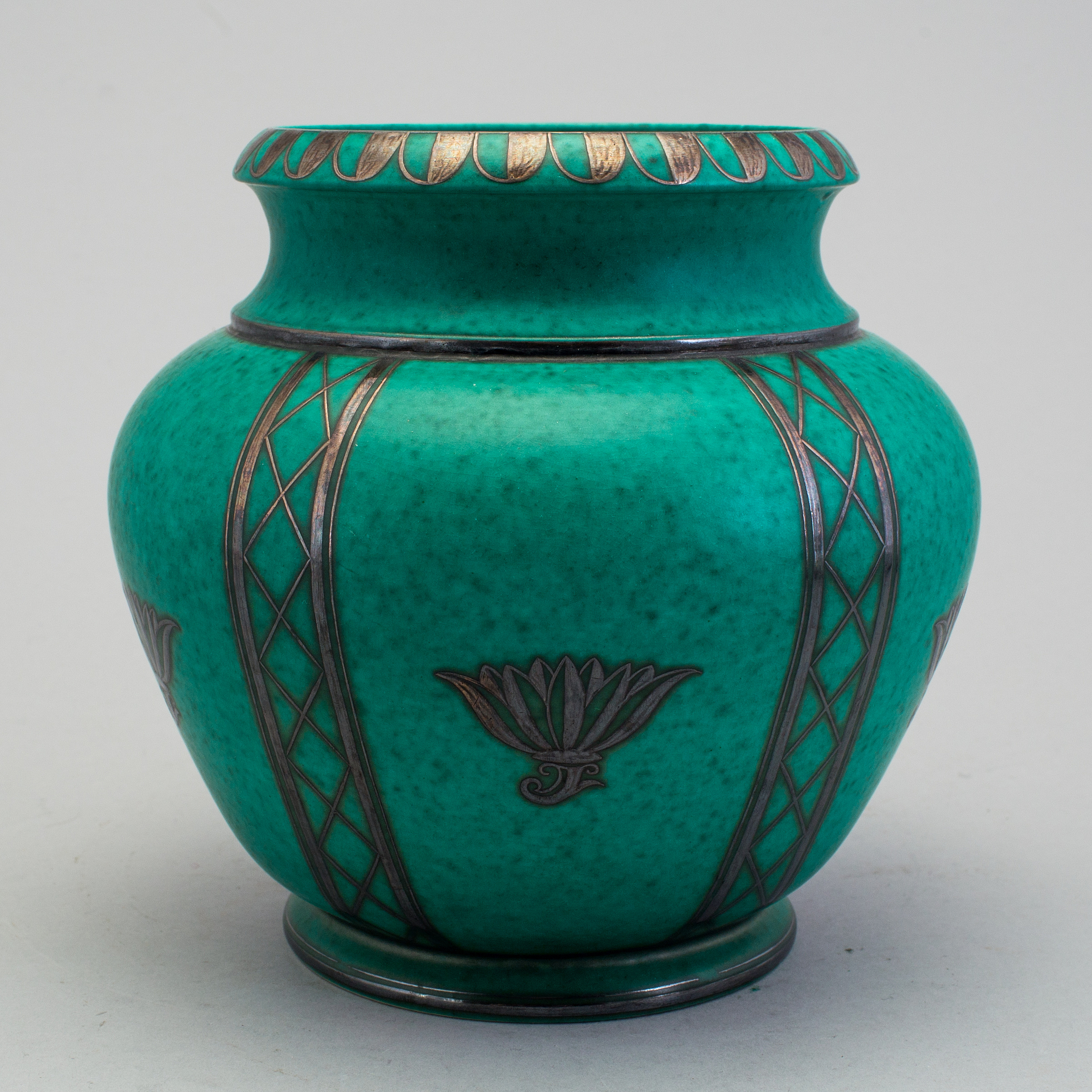 A Wilhelm Kåge vase, Gustavsberg Argenta, 1940´/1950´s. - Bukowskis
