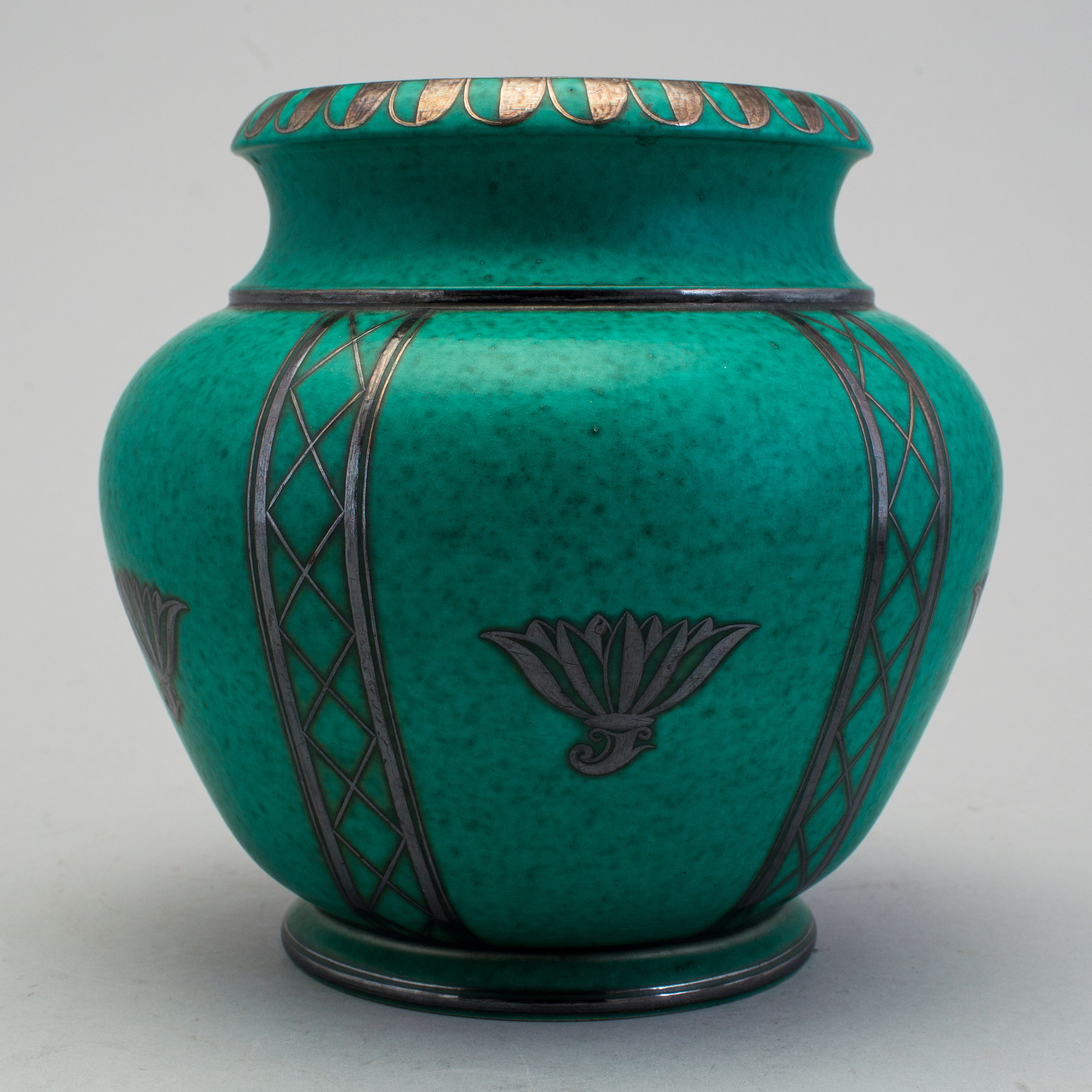 A Wilhelm Kåge vase, Gustavsberg Argenta, 1940´/1950´s. - Bukowskis