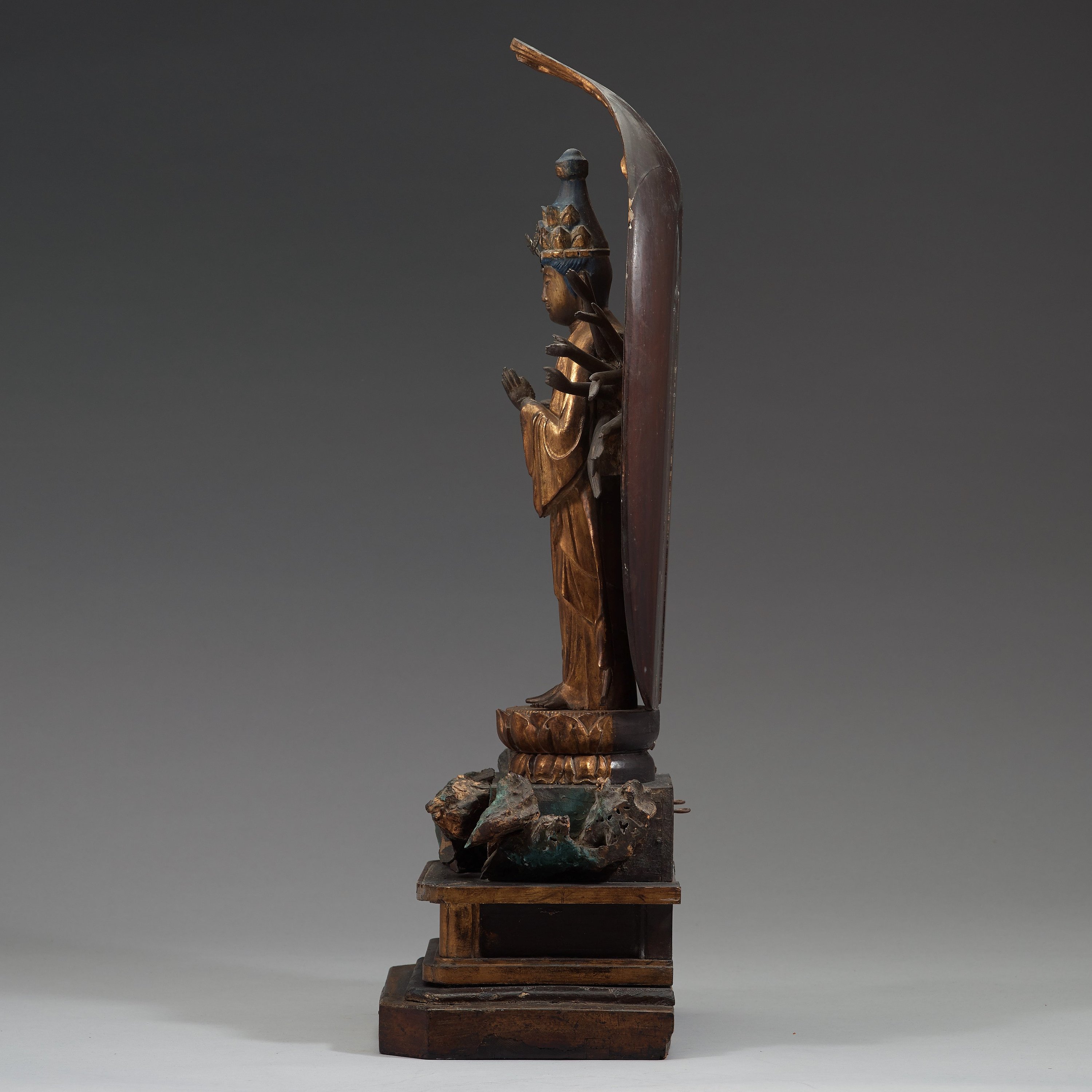 A Japanese wooden sculpture of Bodhisattva Kannon Senju, Edo period ...