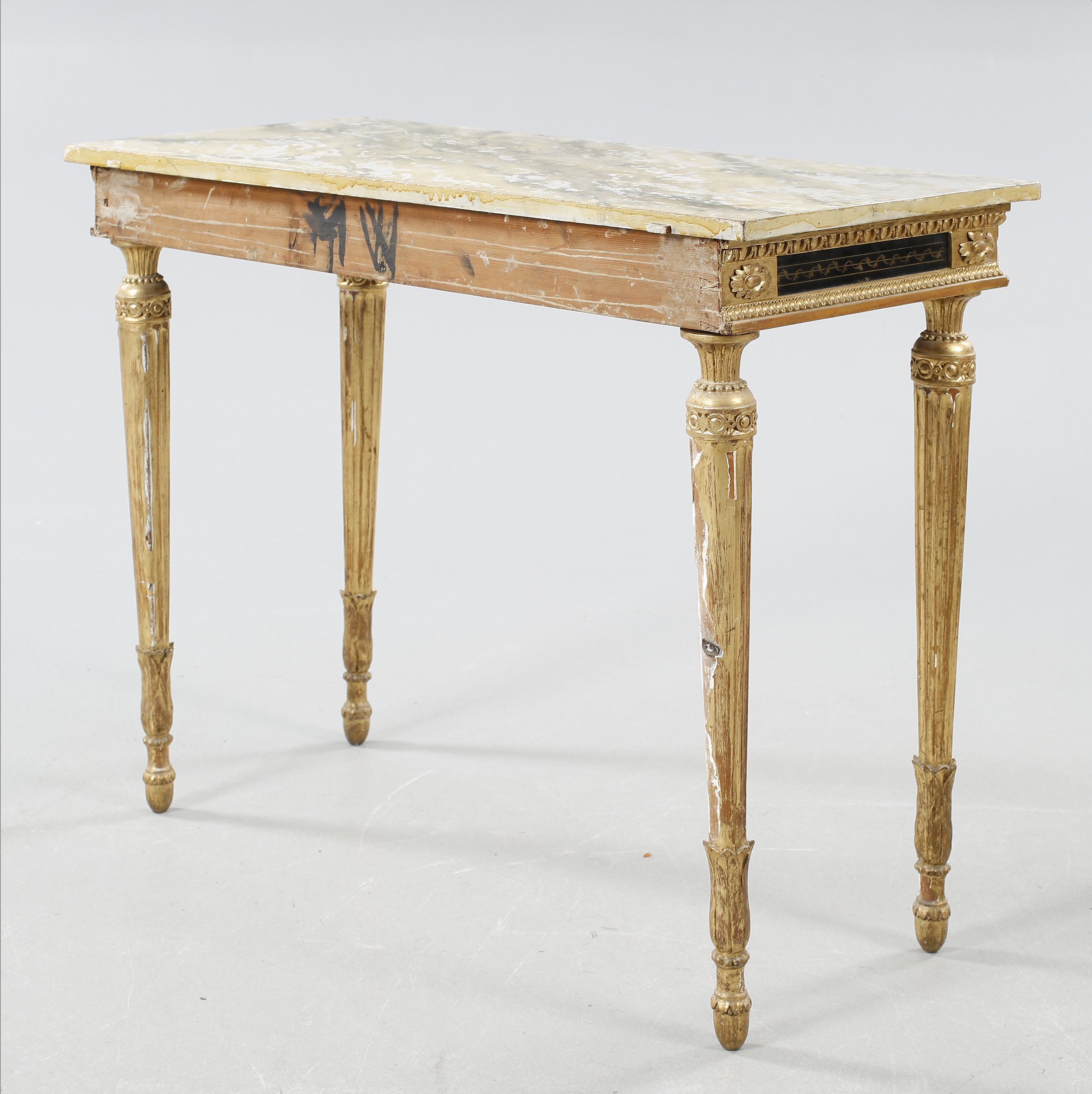 A late Gustavian table , around the year 1800. - Bukowskis