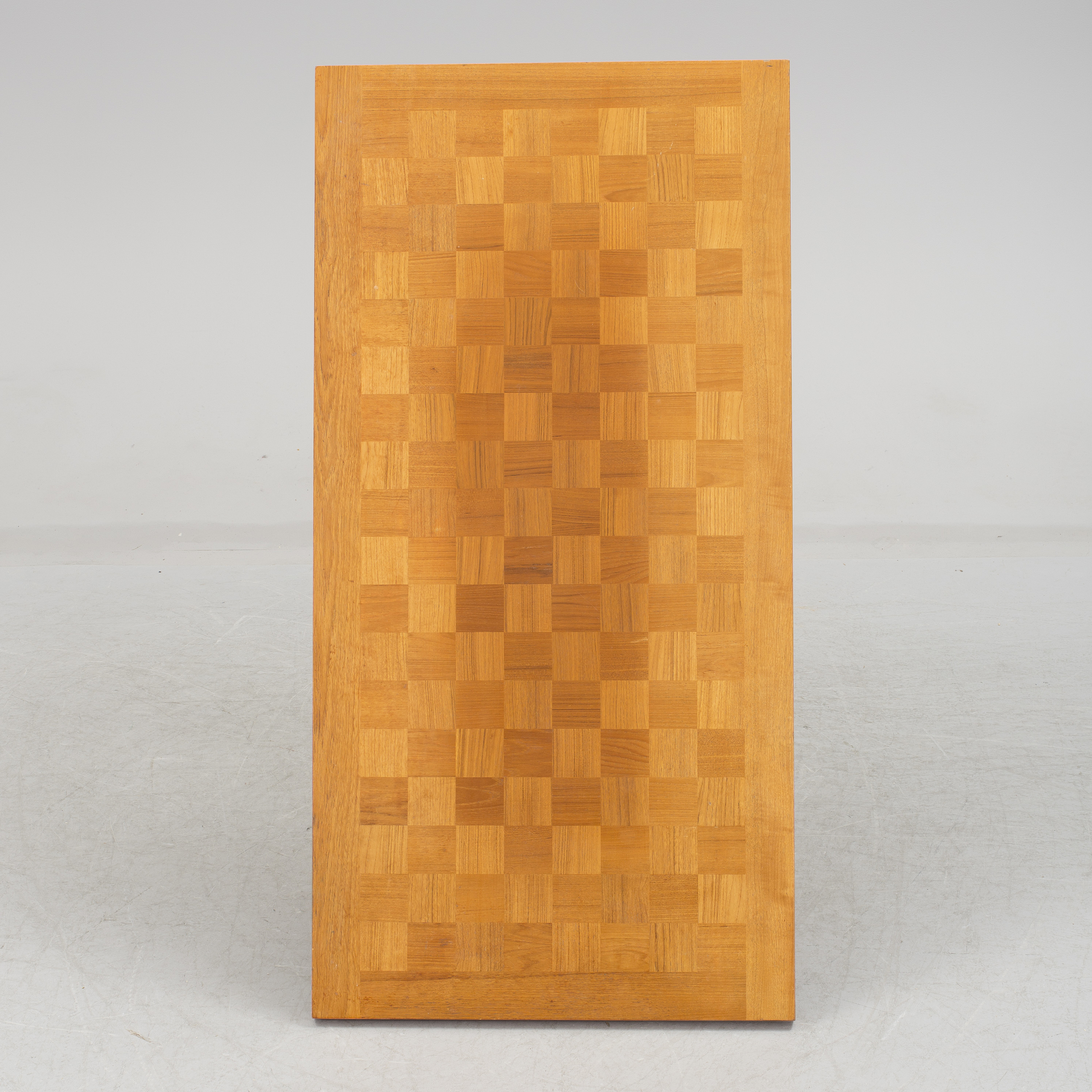 A table "Model 514/Governor Table" by Poul Cadovius, France & Son ...