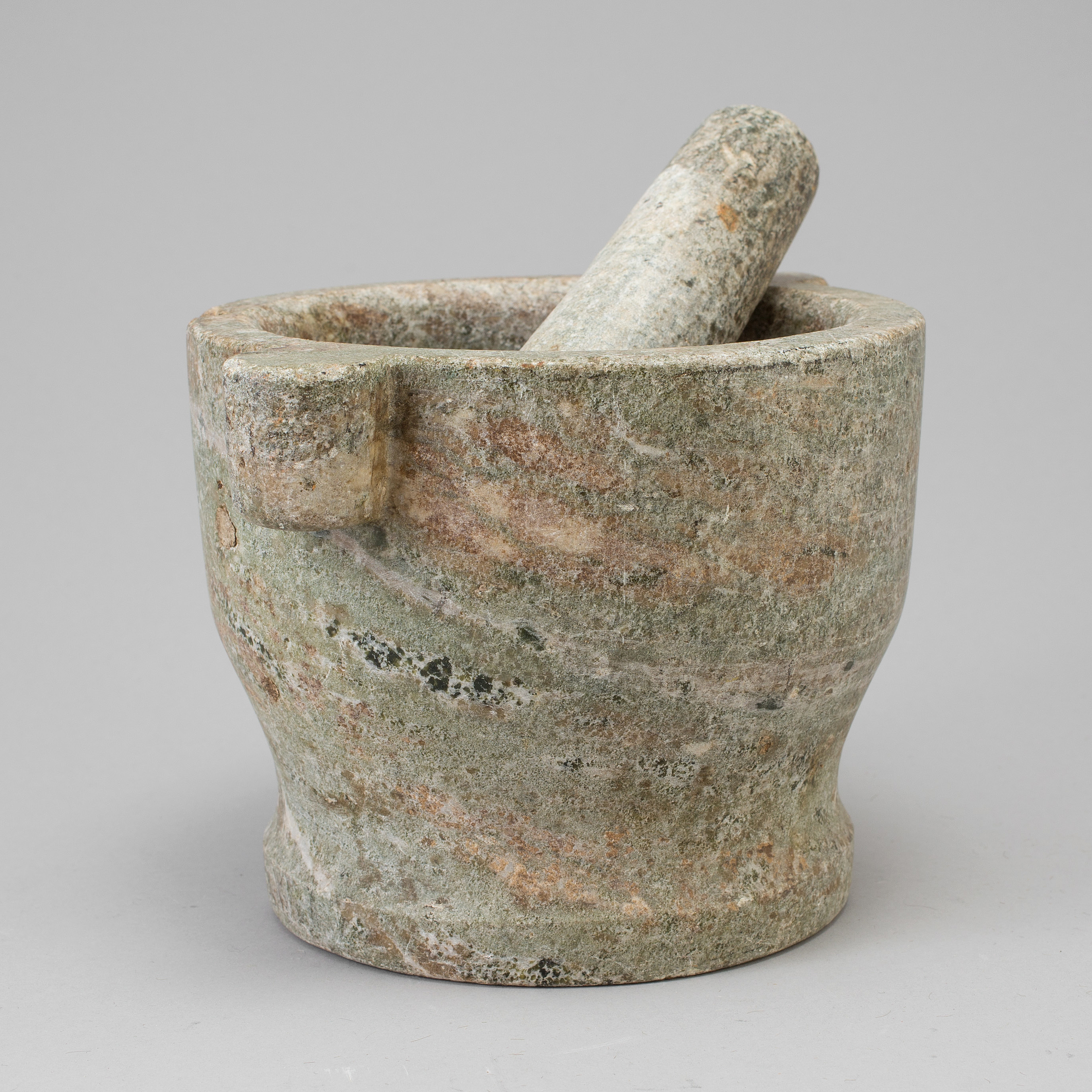 MORTEL, kolmårdsmarmor, 1800-tal. - Bukowskis