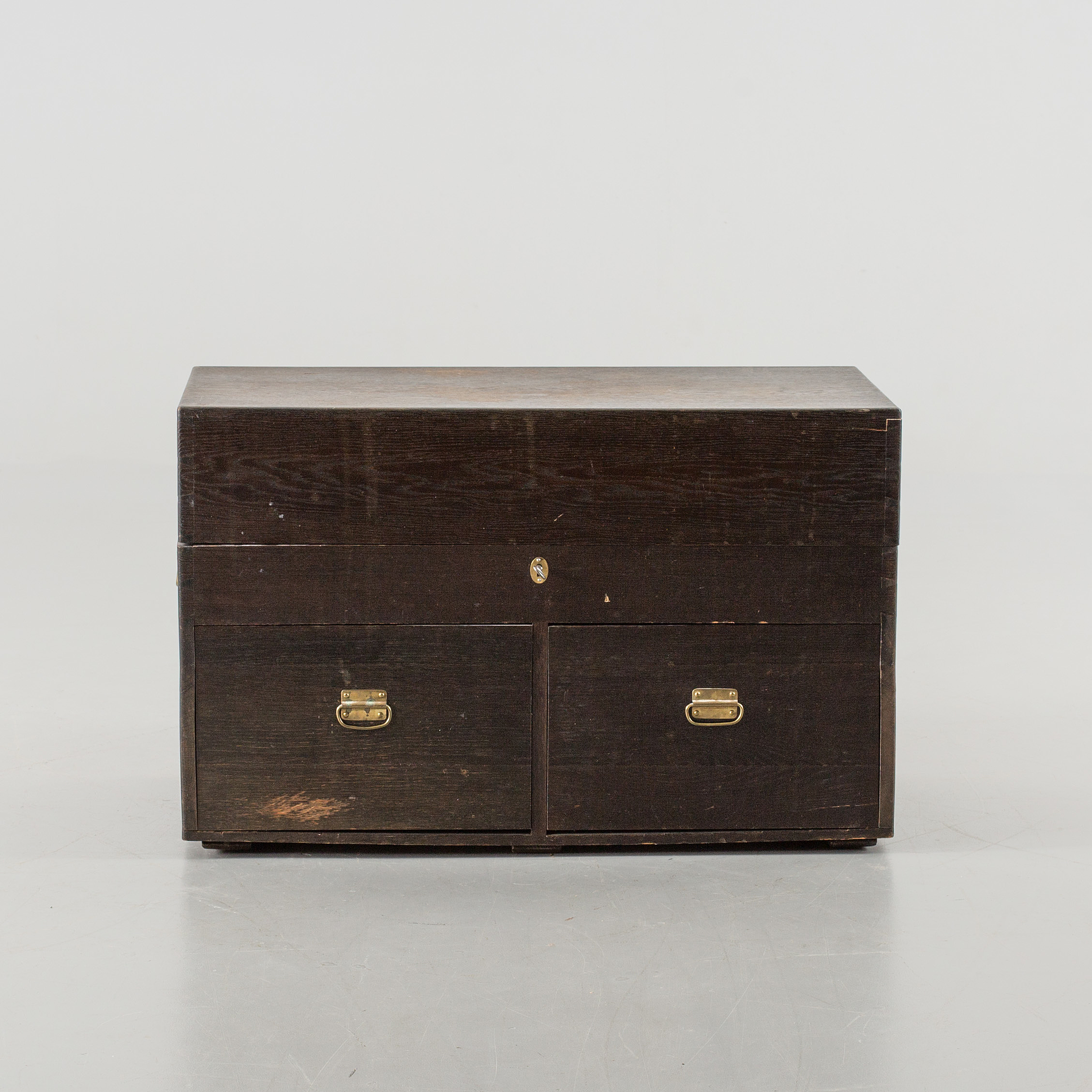 MEDICAL CHEST. - Bukowskis