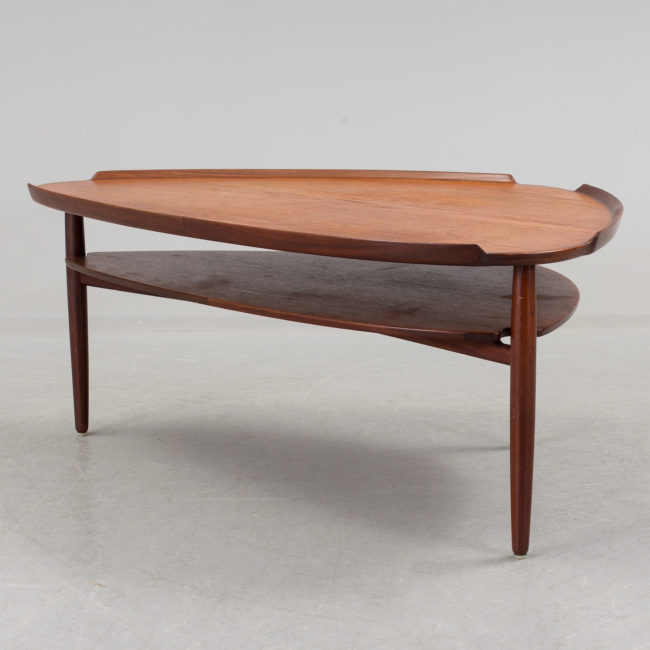 A mid-20th century coffee table. - Bukowskis