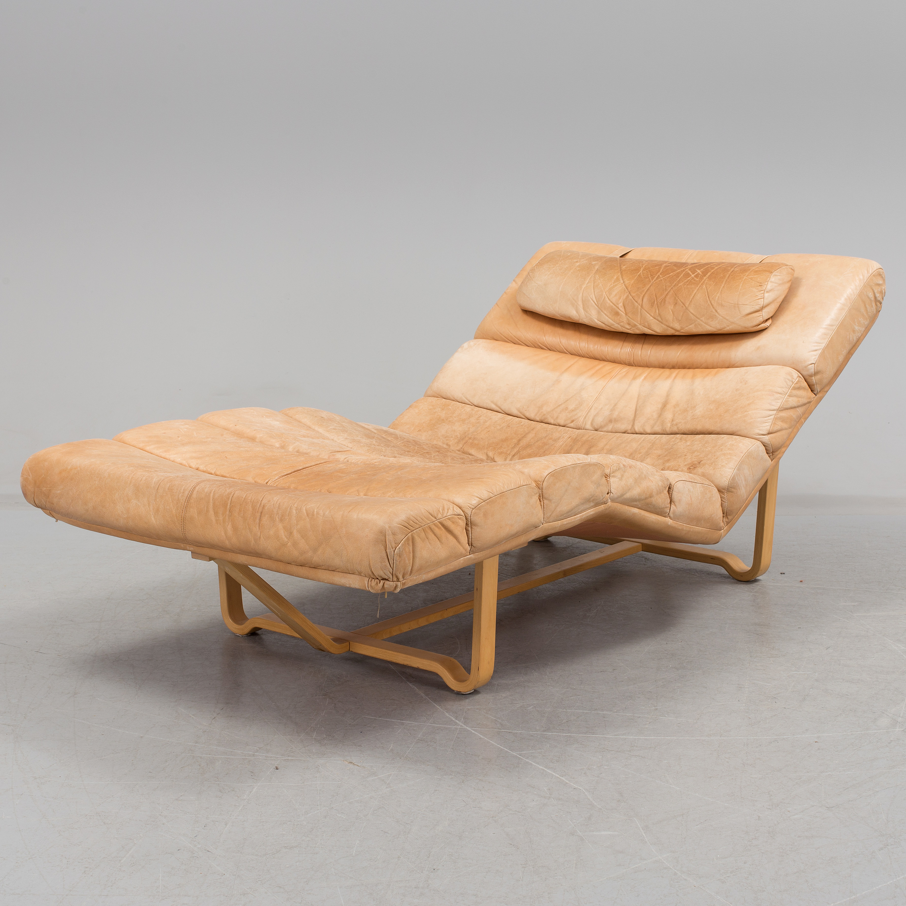 A birch and leather recliner, 1980's. - Bukowskis