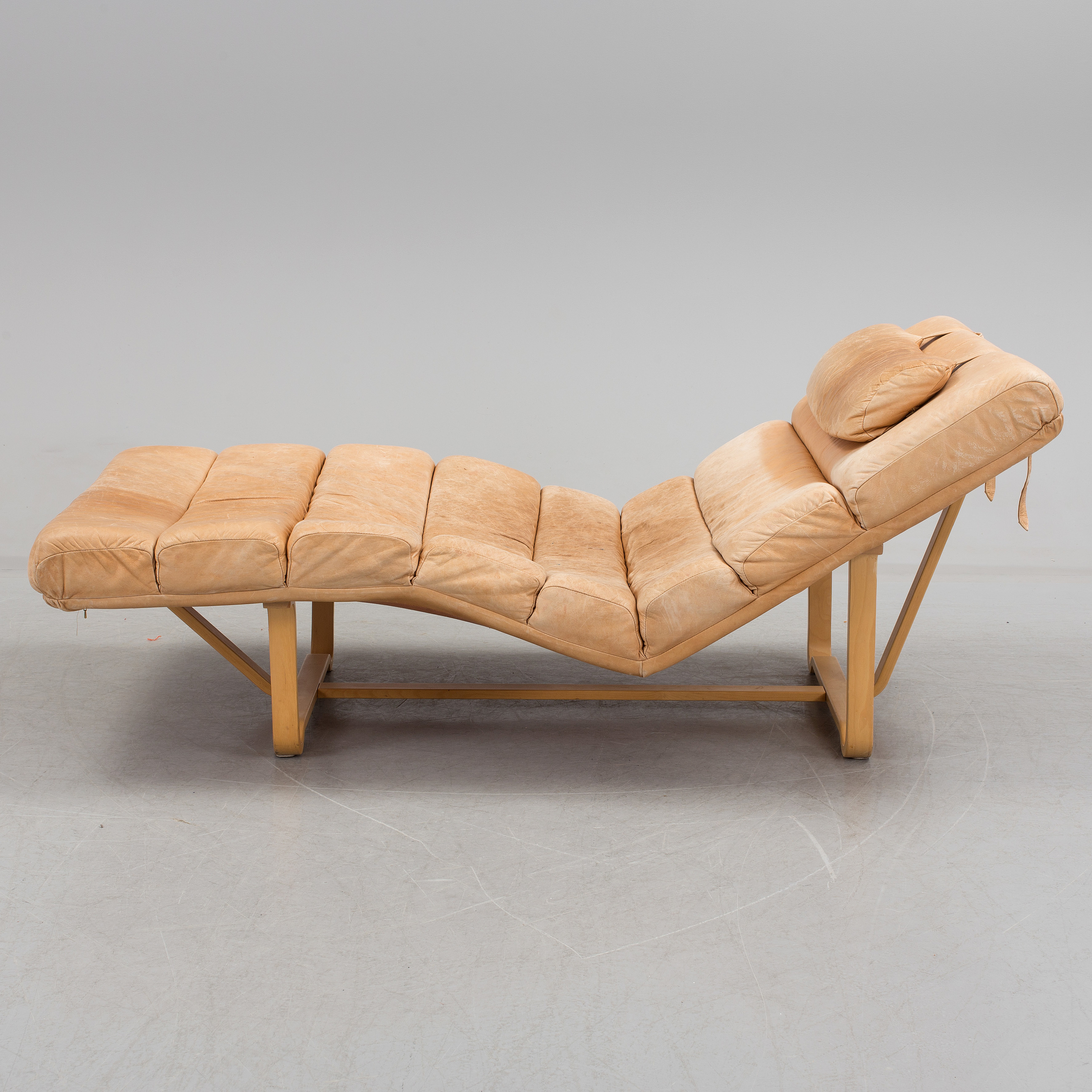 A birch and leather recliner, 1980's. - Bukowskis