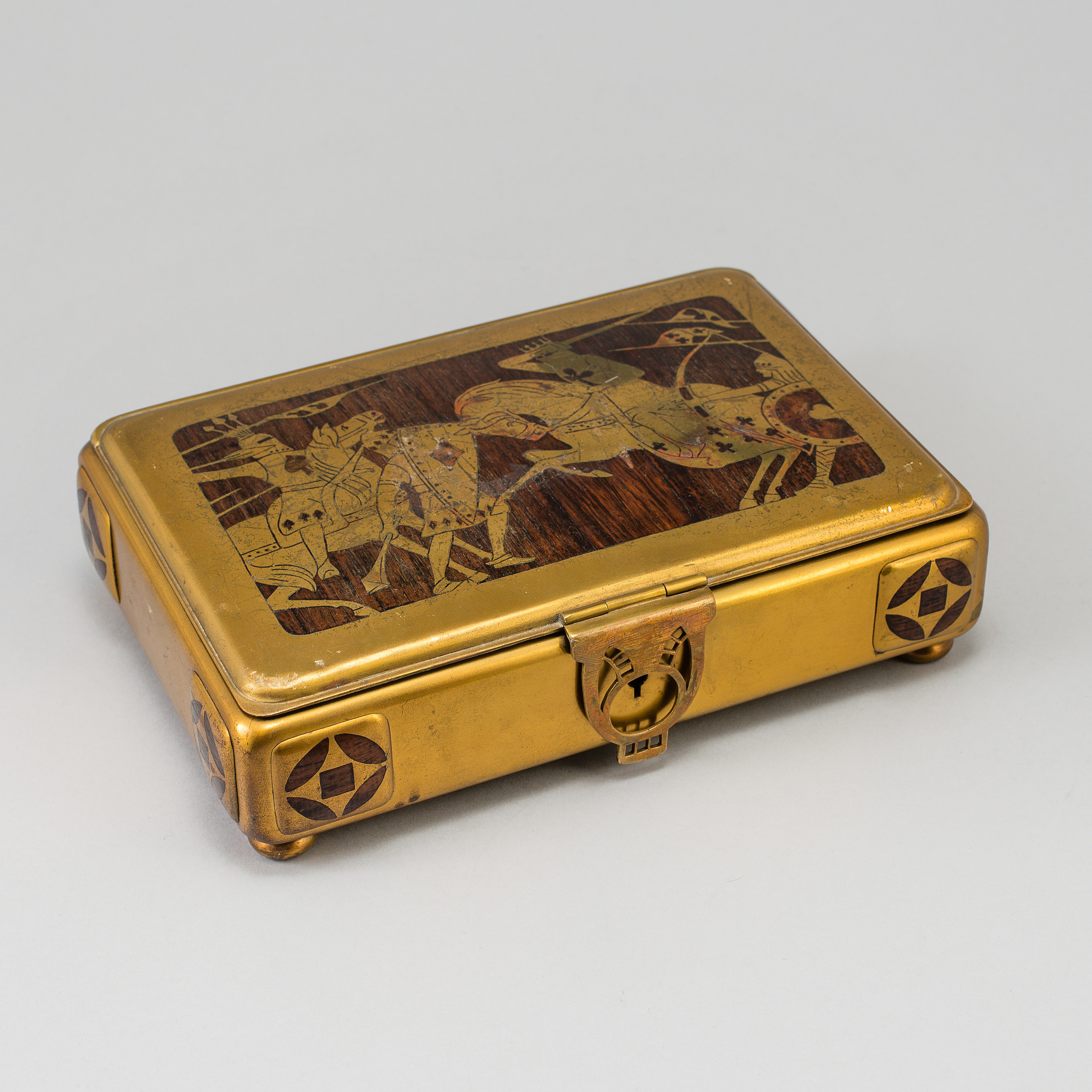 An early 1900s brass box. - Bukowskis
