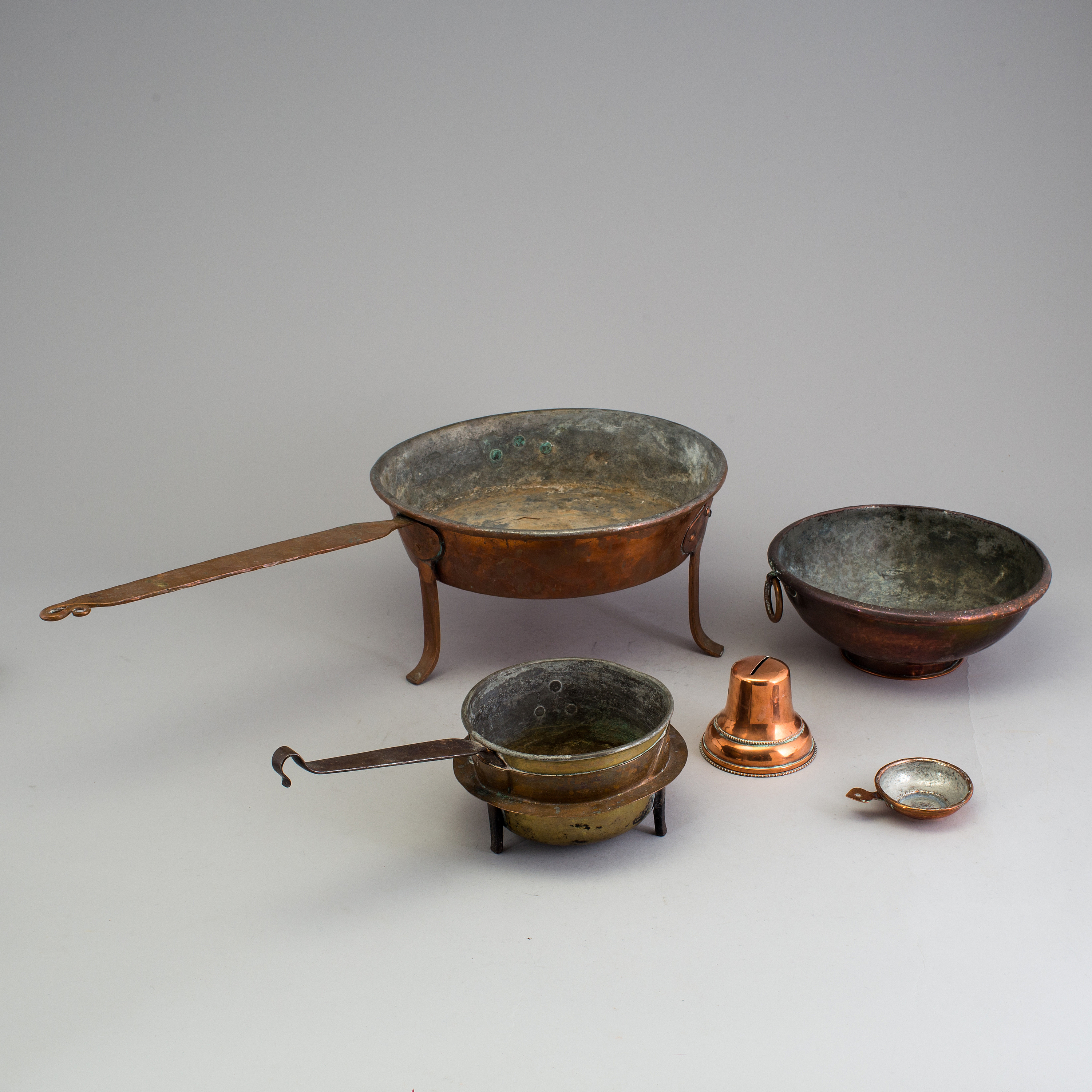 A set five copper items, 19th century. - Bukowskis