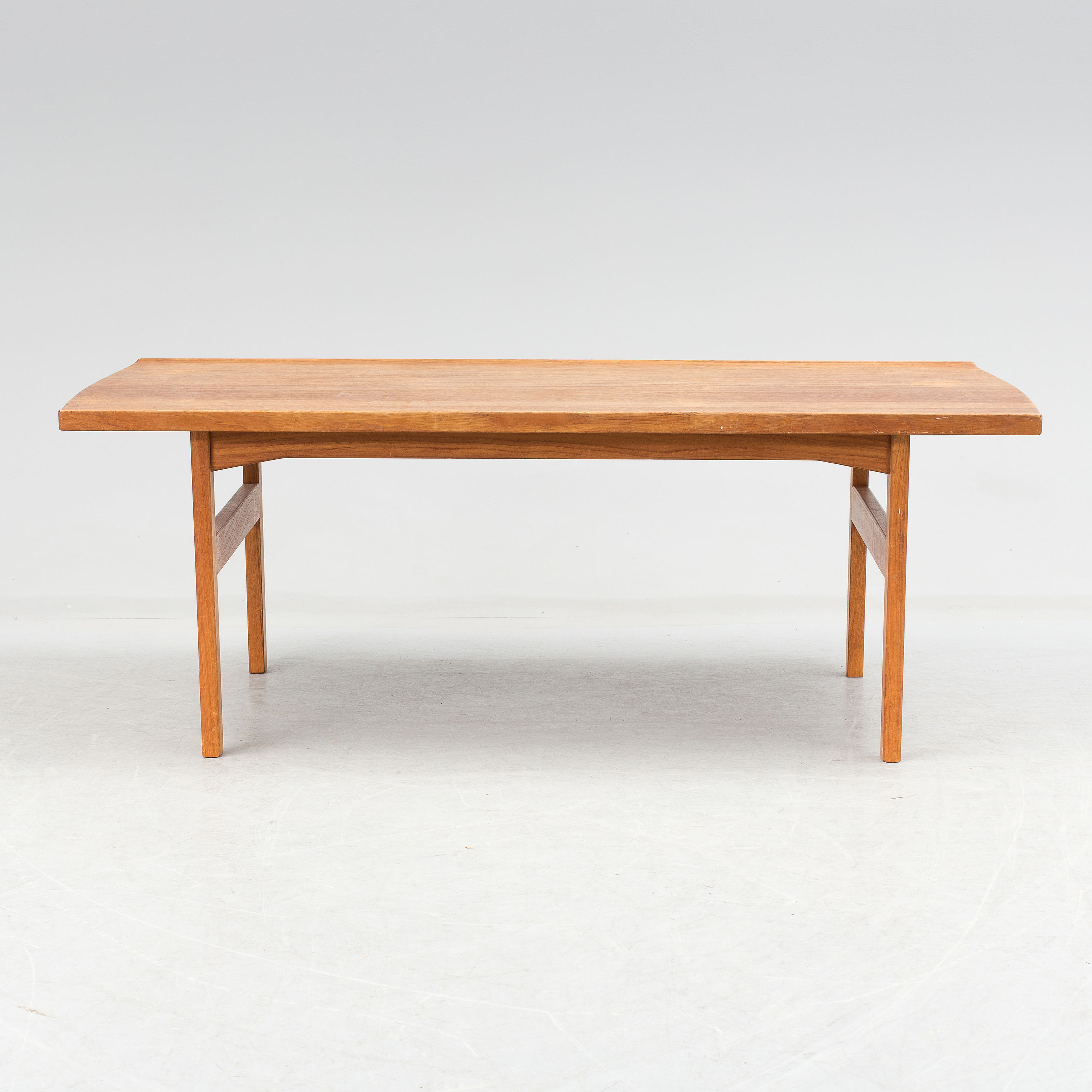 A table by Tove & Edward Kindt-Larsen, Seffle. - Bukowskis