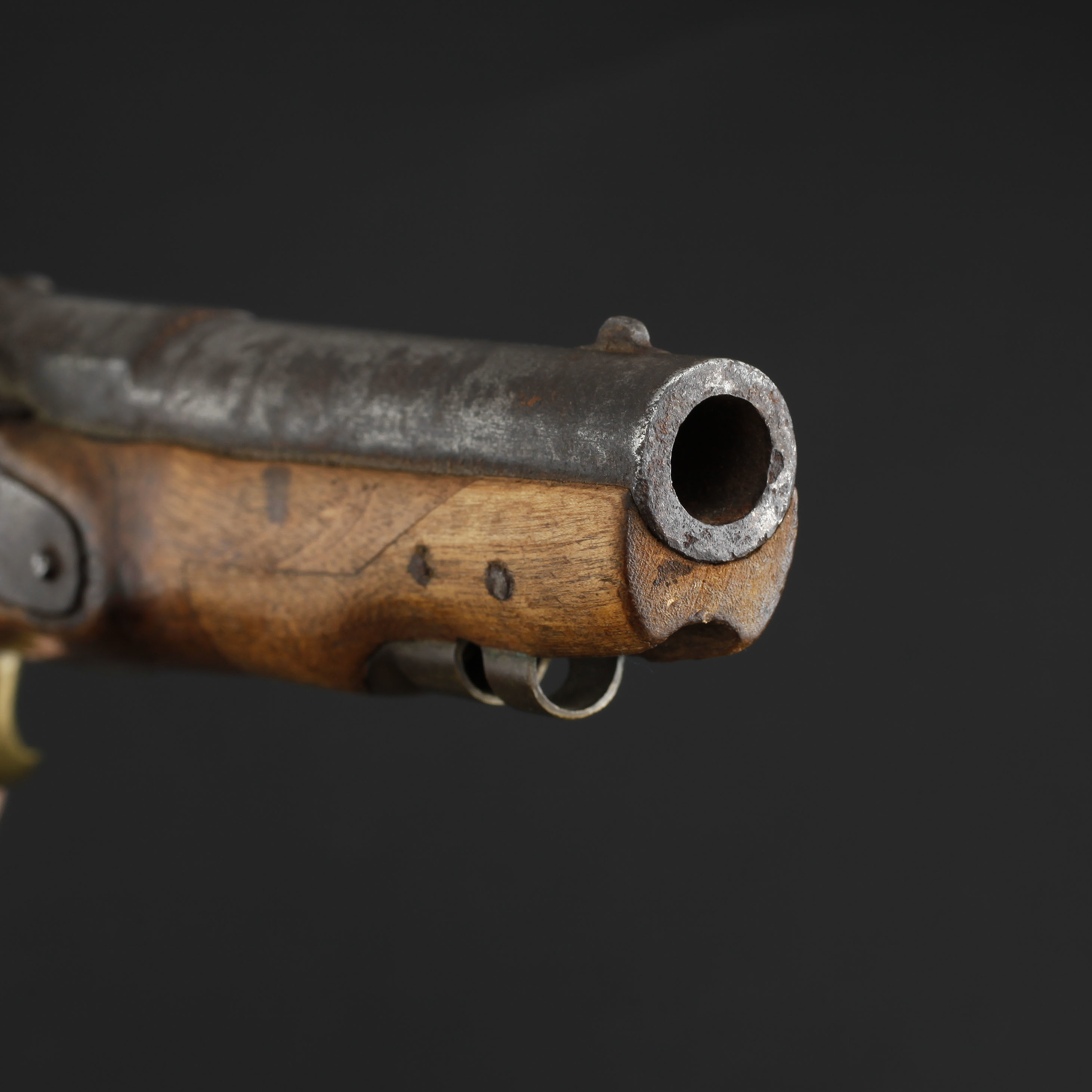 An early 19th century cap lock revolver. - Bukowskis