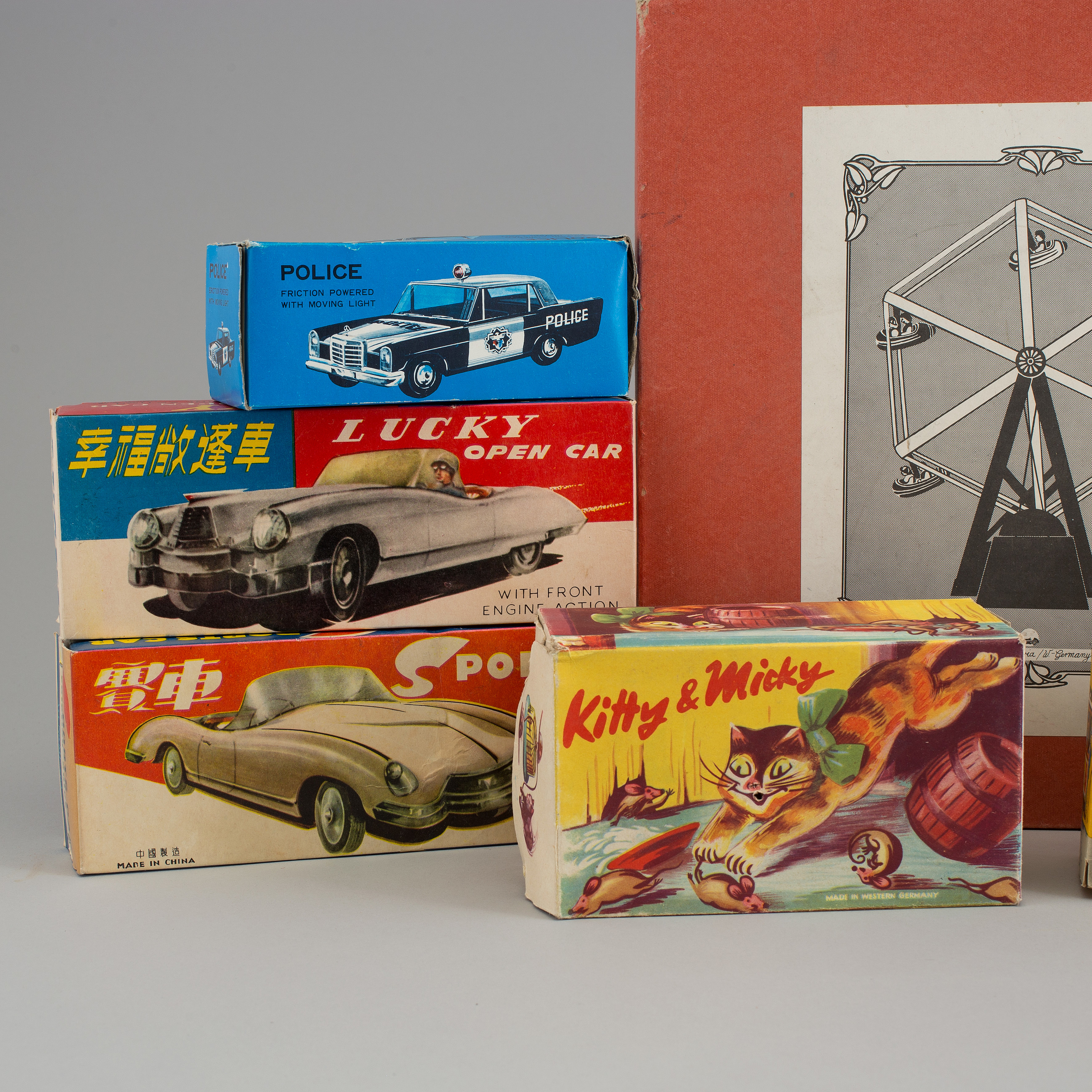 A lot of eight tinplate toys late 20th century. - Bukowskis