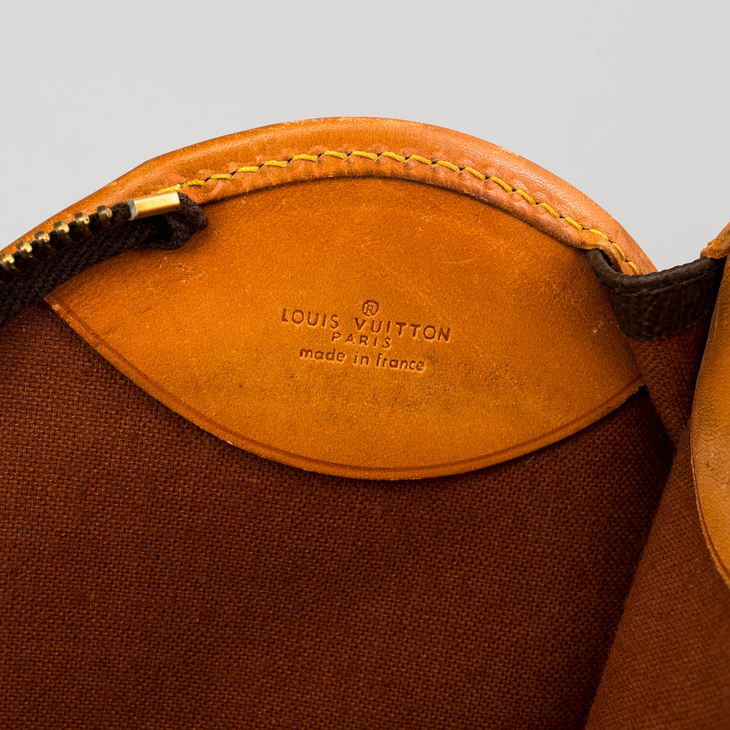 A Badminton Raquet case from Louis Vuitton. - Bukowskis